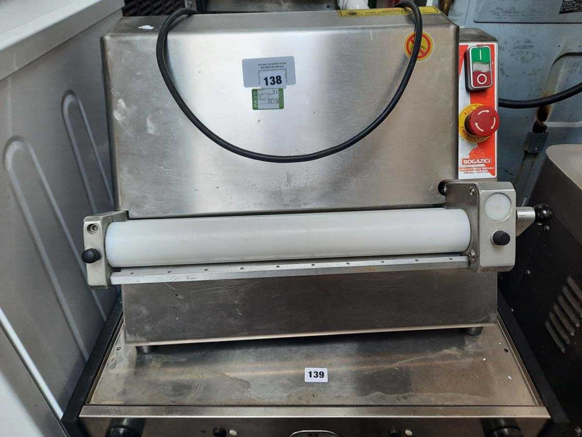 +VAT 40cm Bogazici pizza dough roller