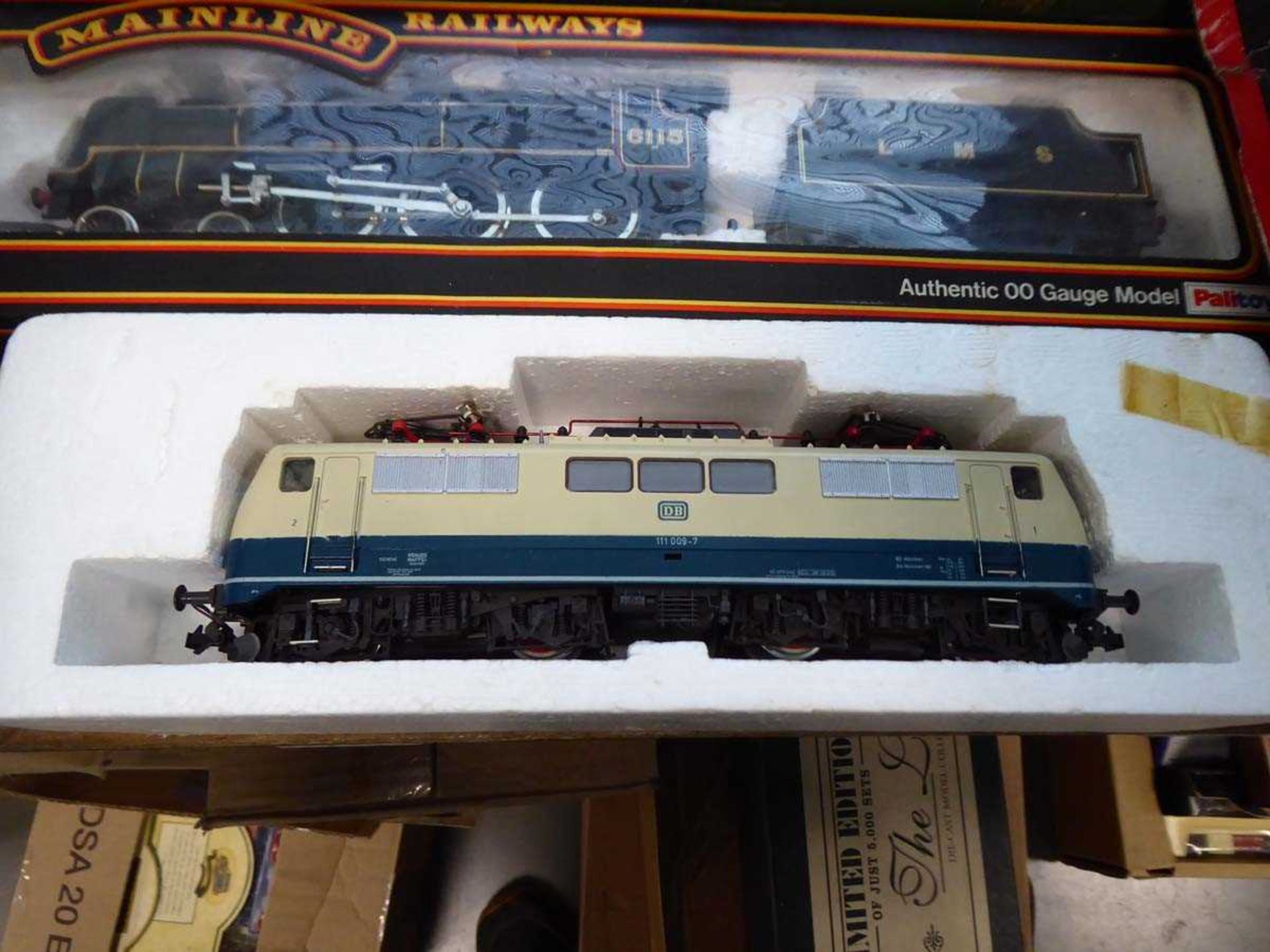 Three OO/HO gauge model trains comprising:Lima electric train,Mainline ...