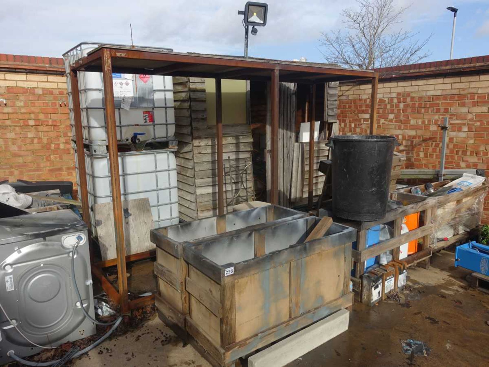 +VAT 2 polypropylene water tanks, part shed and sundry items