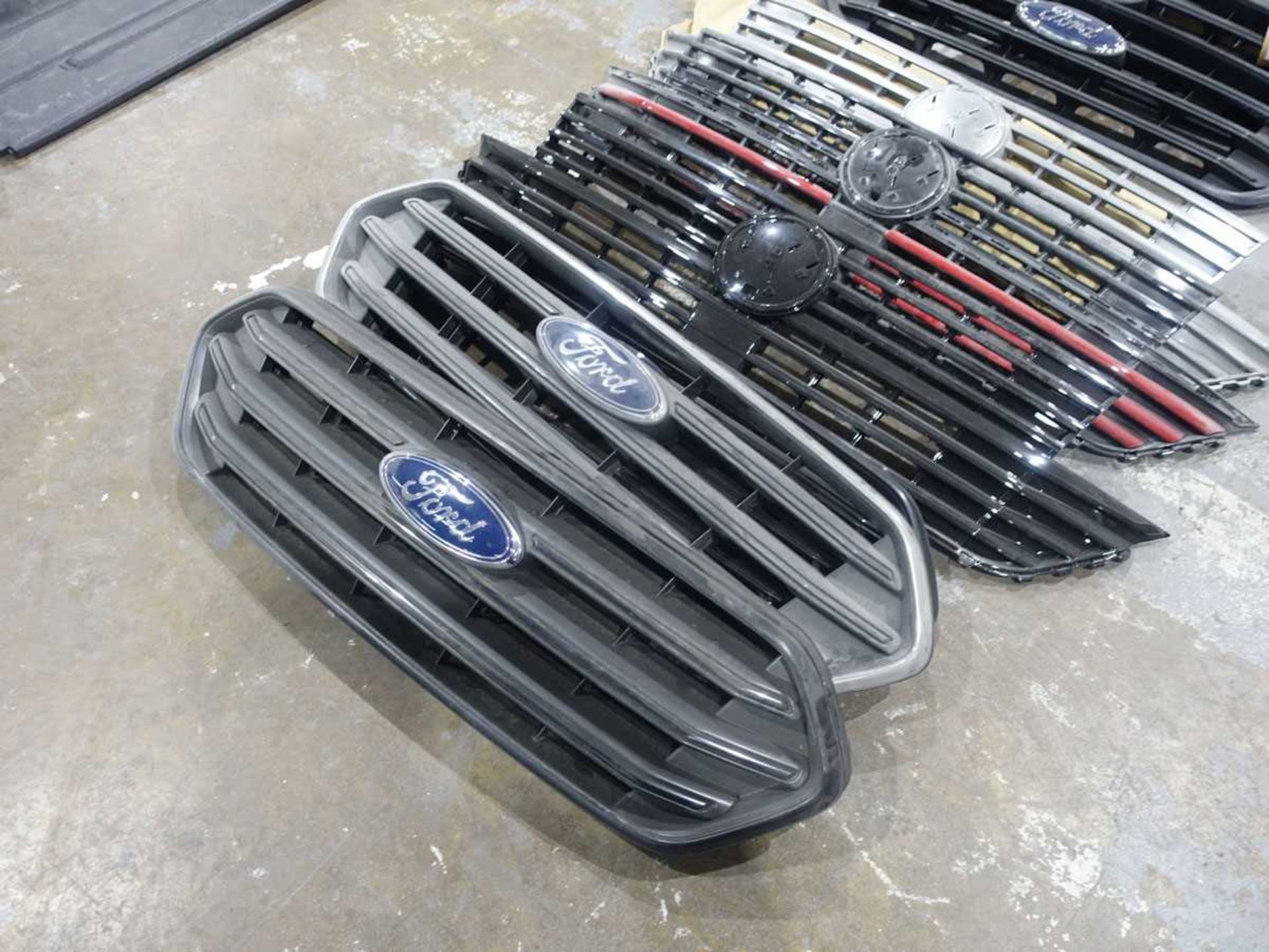 +VAT Thirteen Ford Transit and other front grills