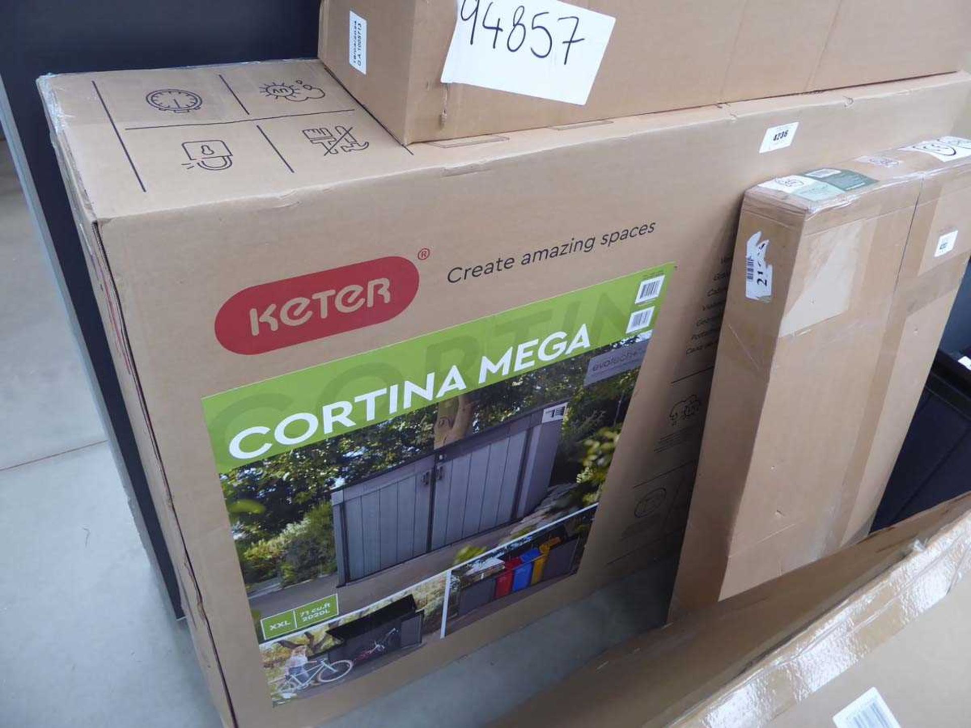 +VAT Keter Cortina Mega garden storage shed