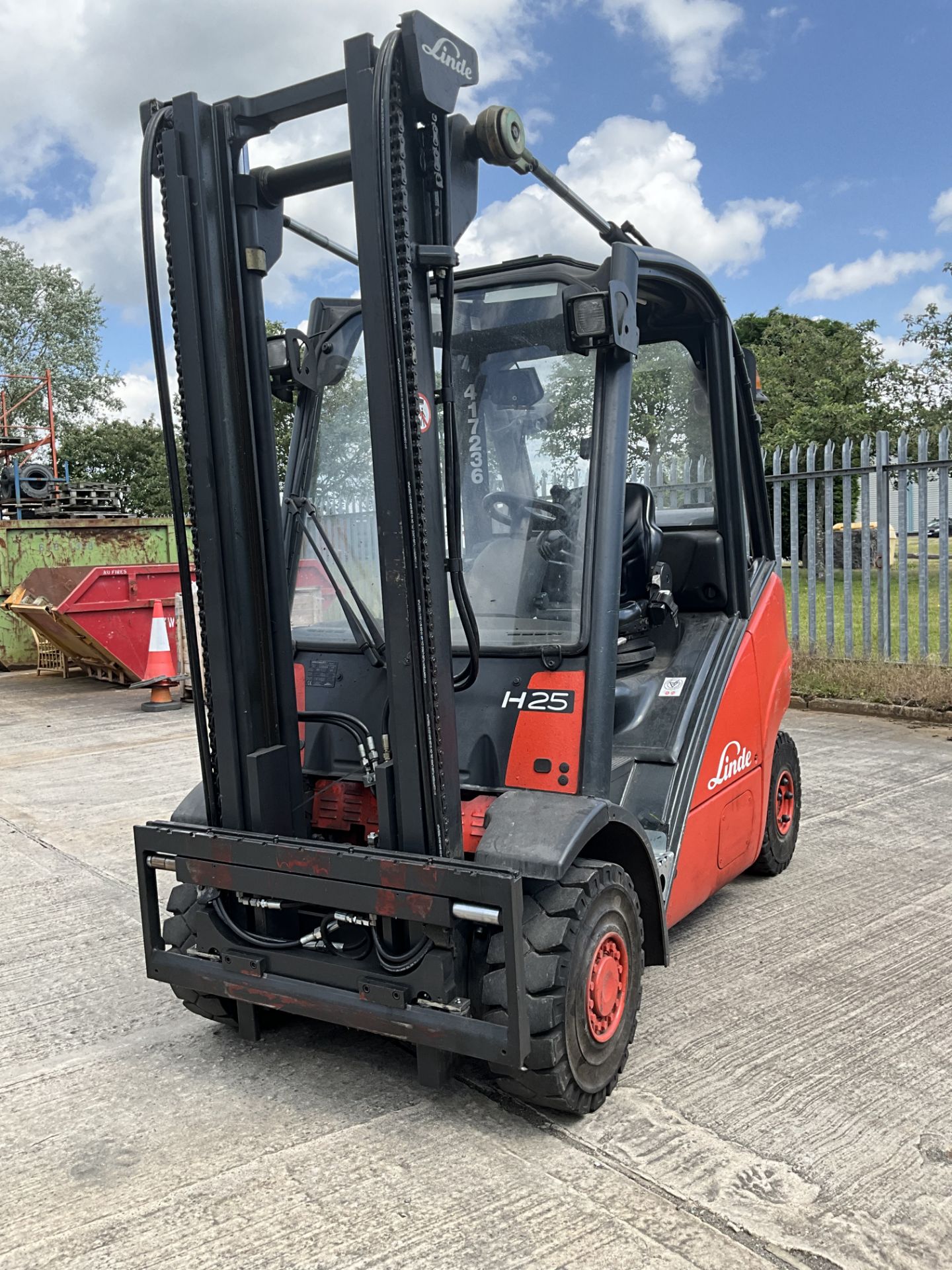 Title: Linde H25 Counterbalance Forklift Description: Linde H25 ...