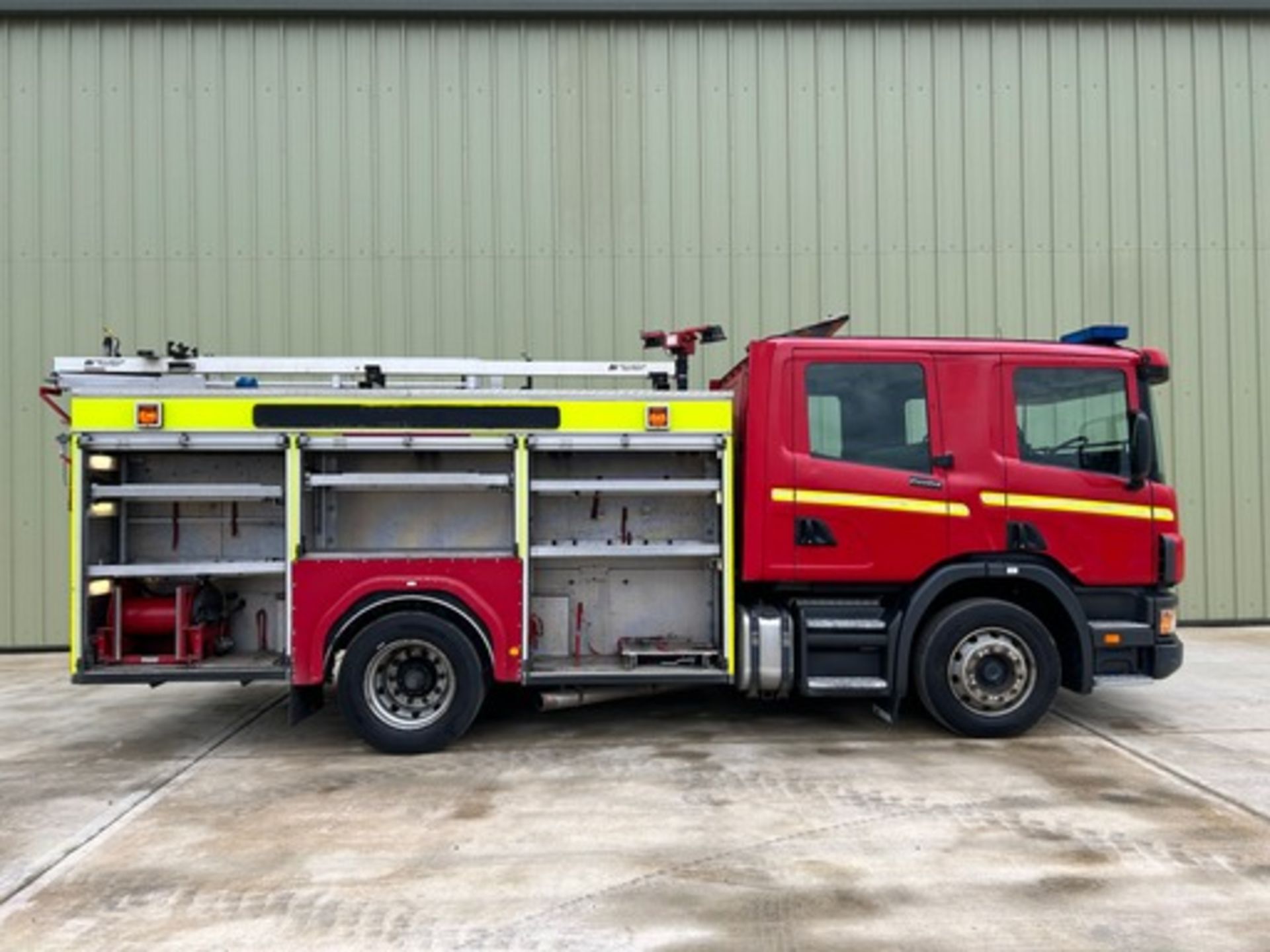 You are bidding on a Scania Excalibur 94D 260 Fire Appliance. Starts ...