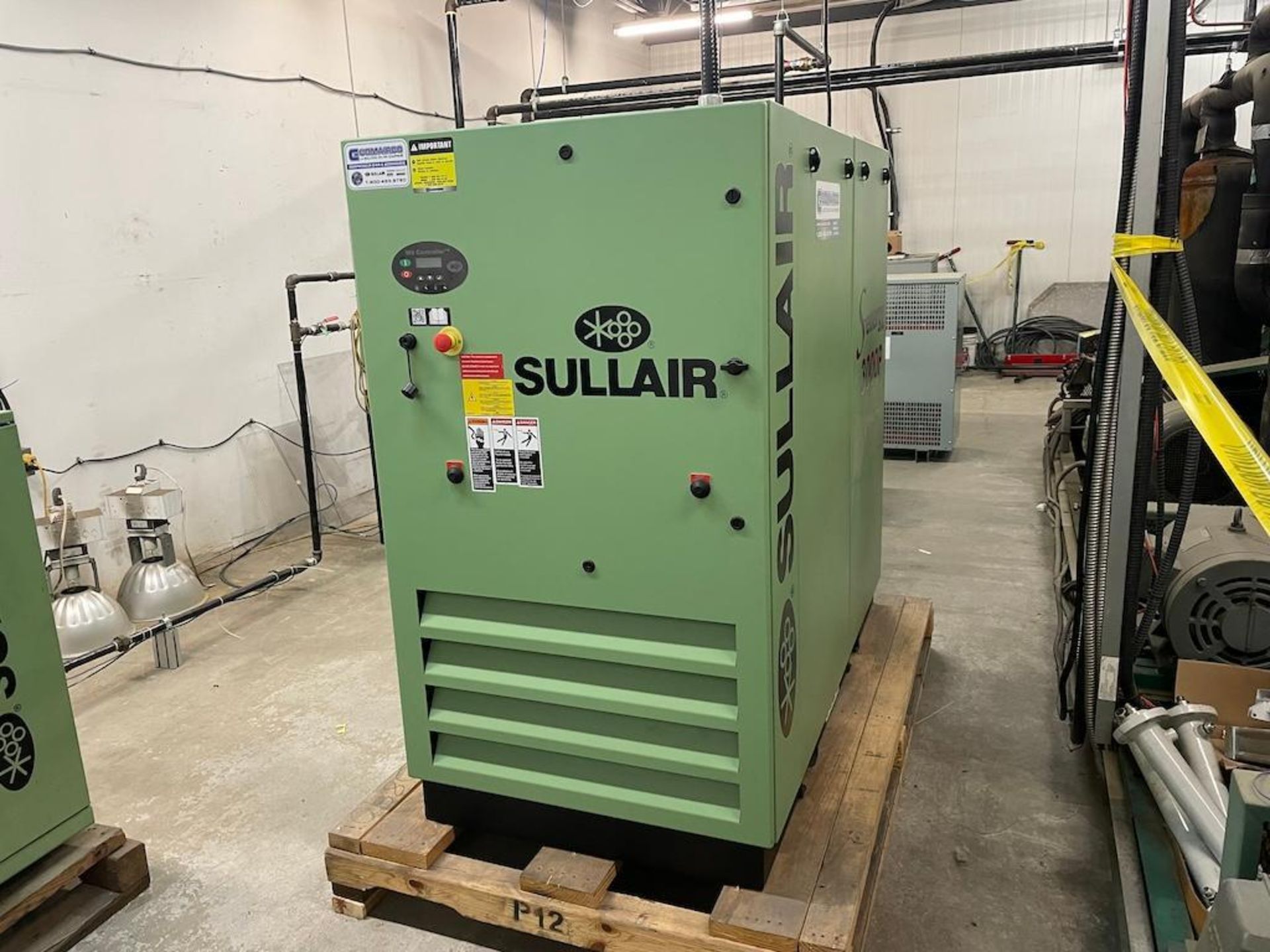 { Group of lots: 55, 56 } 2022 SULLAIR 40 HP AIR COMPRESSOR, MODEL ...
