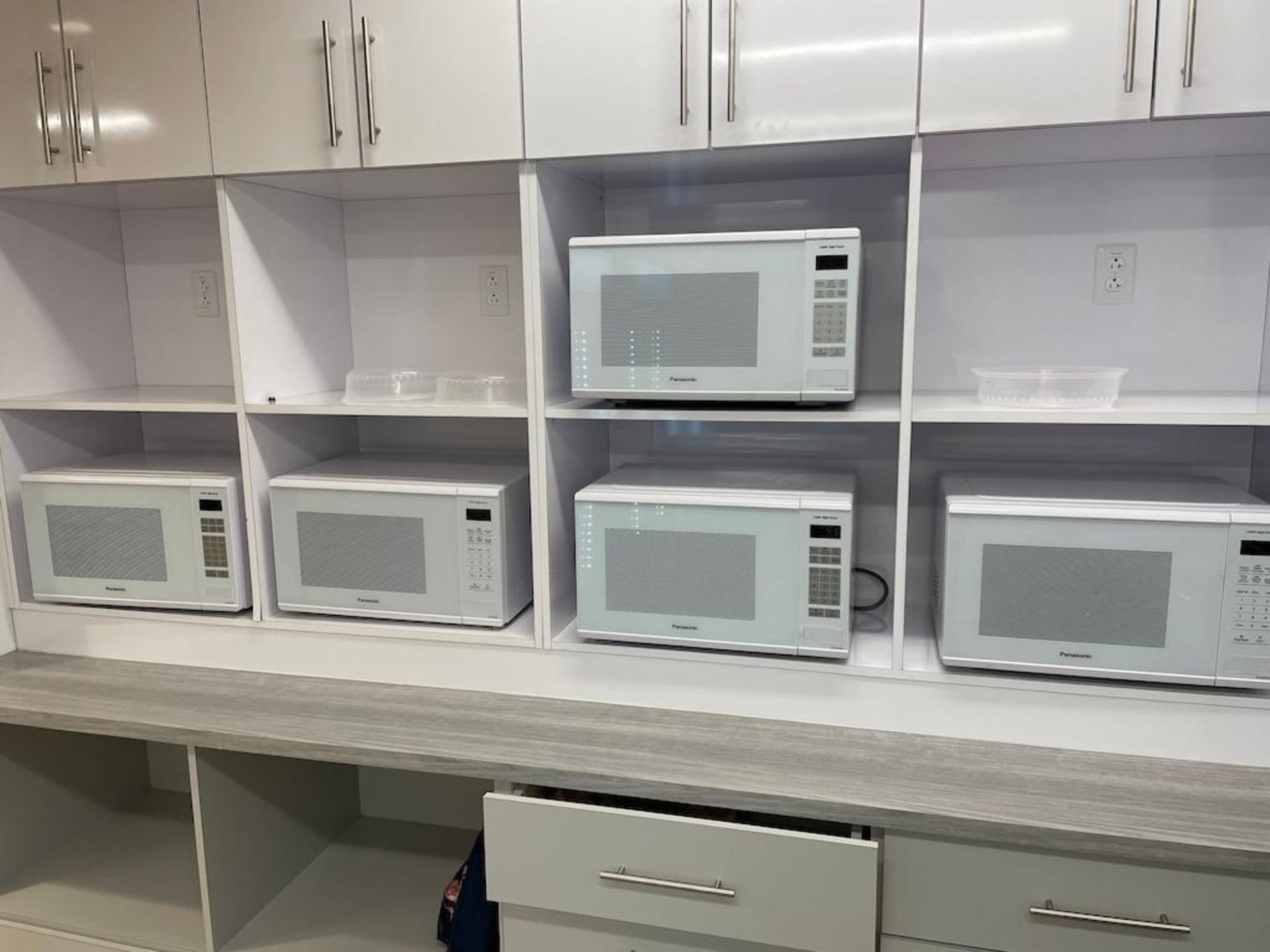 LOT (2) TRUE GLASS DOOR REFRIGERATORS, (5) MICROWAVES [1ST FL CAFETERIA]
