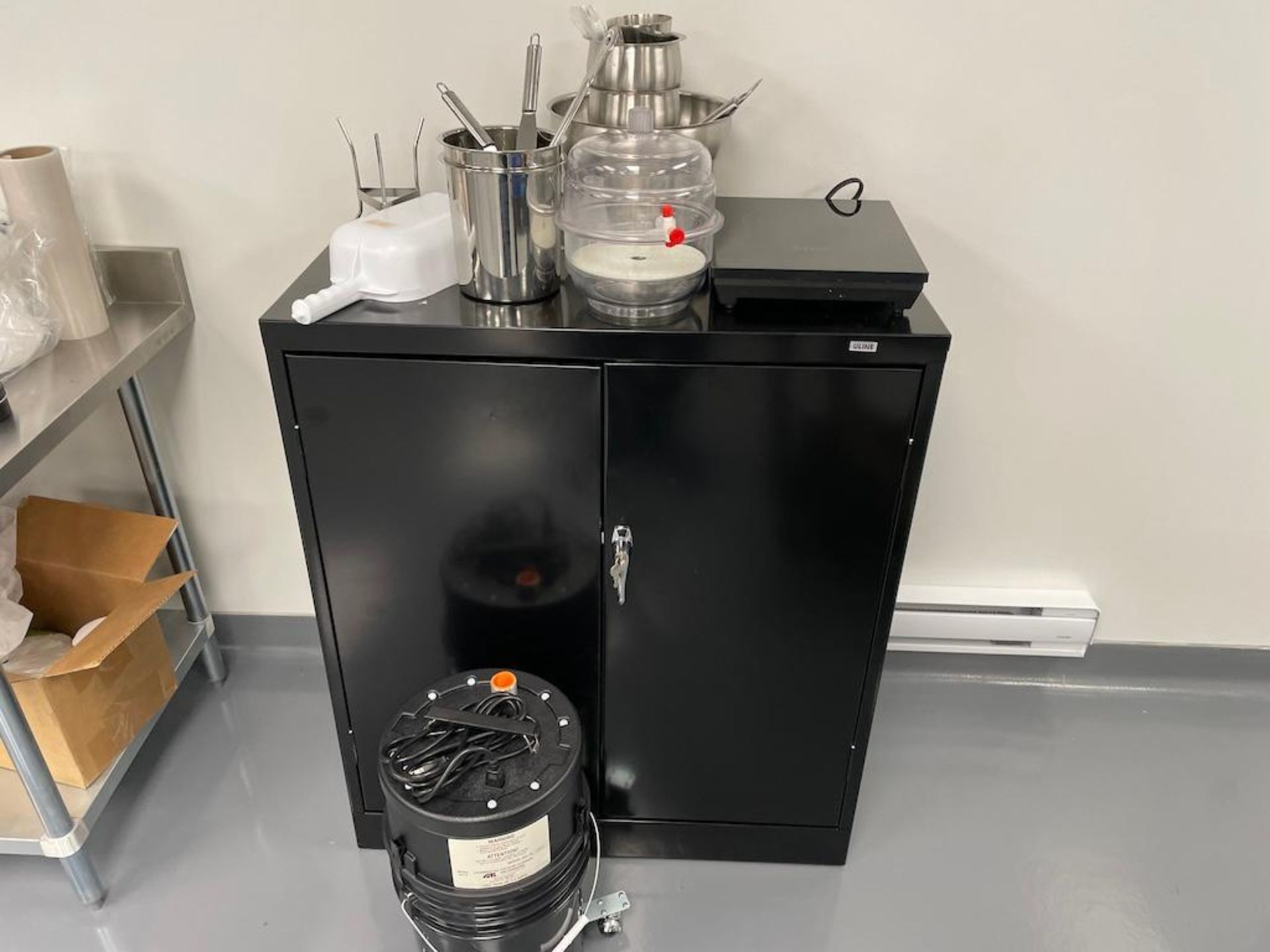 LOT W MASTER CHEF INDUCTION HEATER, COMMERCIAL VACUUM, STAINLESS STEEL ...