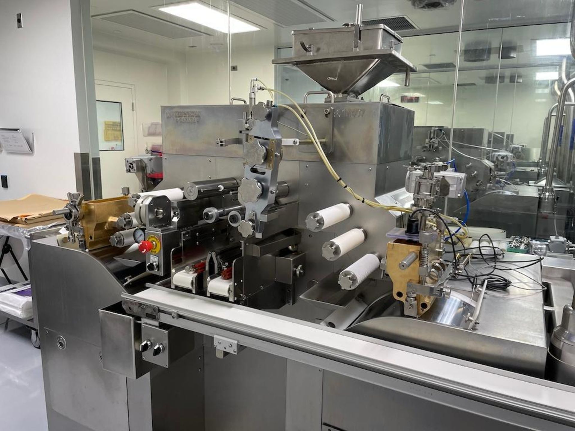 TECHNOPHAR SGM407 CAPSULE MACHINE, ALLEN BRADLEY PANELVIEW PLUS 1250 ...