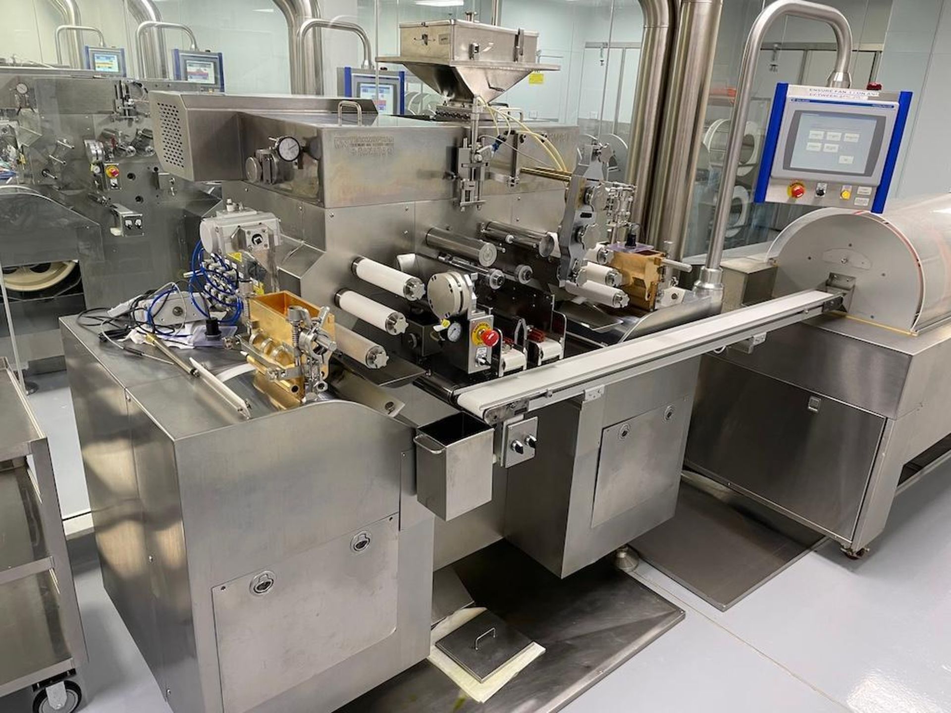 TECHNOPHAR SGM407 CAPSULE MACHINE, ALLEN BRADLEY PANELVIEW PLUS 1250 ...