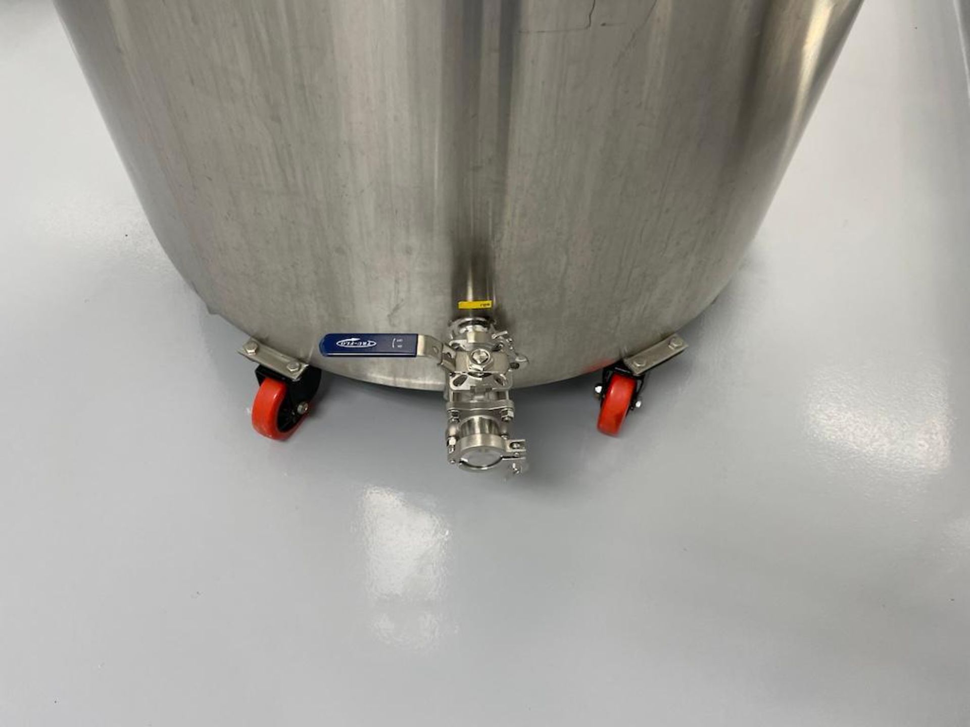 2019 GELATIN SERVICE TANK, PORTABLE, 500L CAPACITY, 316L STAINLESS ...
