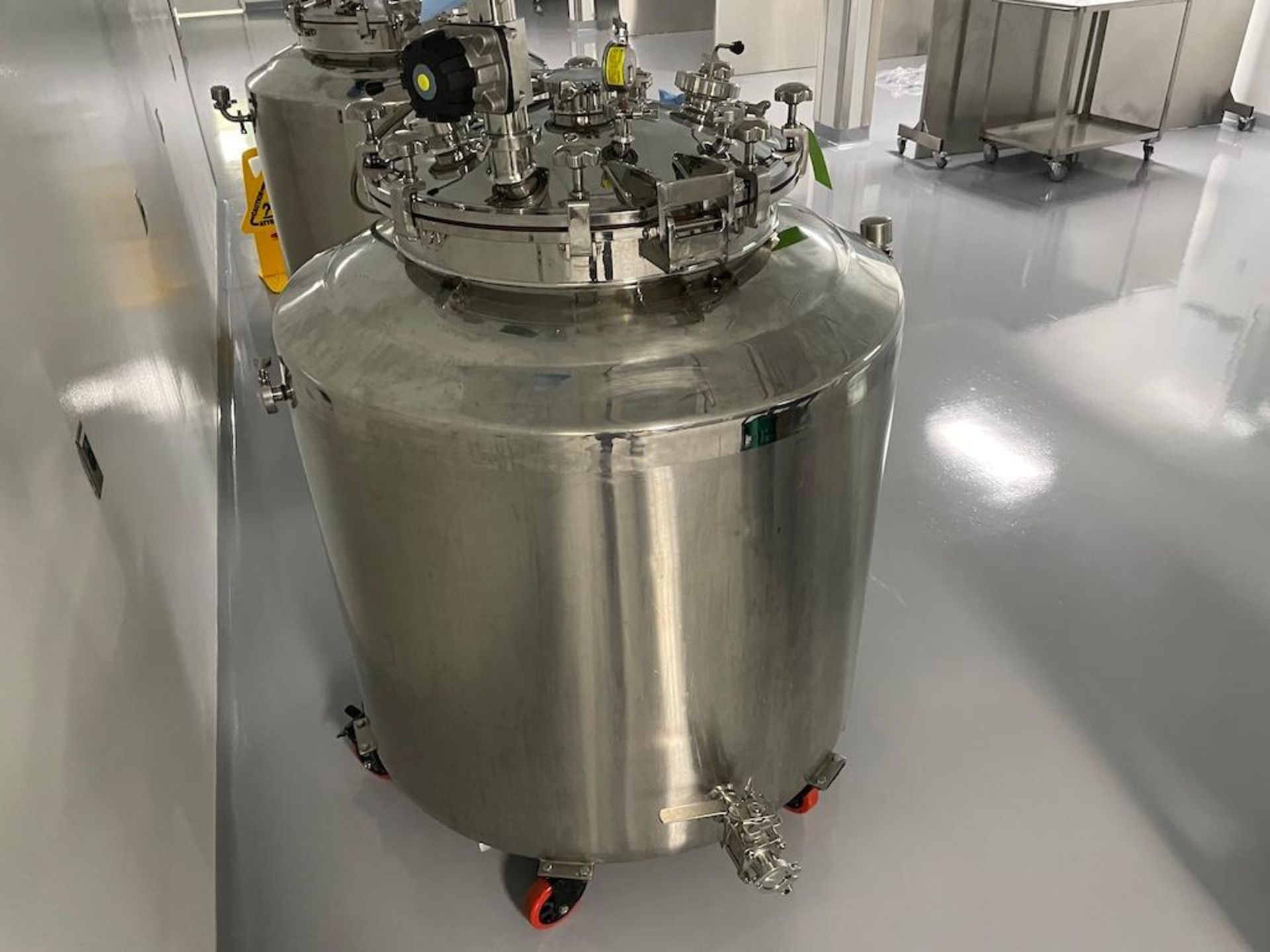 2019 GELATIN SERVICE TANK, PORTABLE, 500L CAPACITY, 316L STAINLESS ...