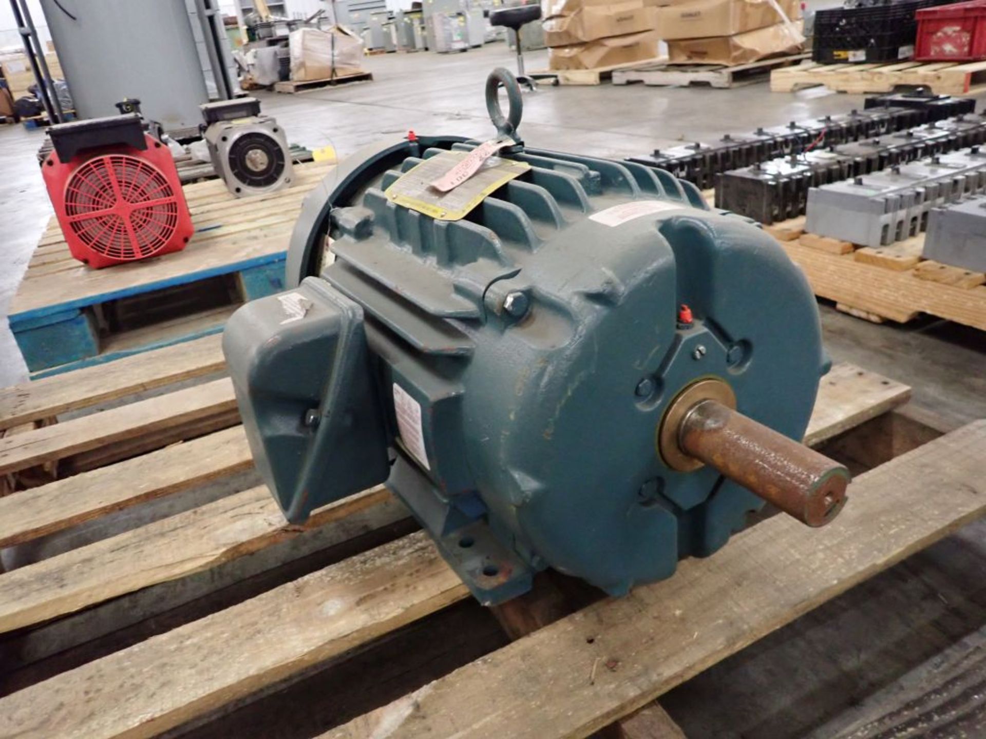 Cat No. ECP8233375, 15 HP, 1765 RPM, 575V, Frame: 254T; Tag: 296469