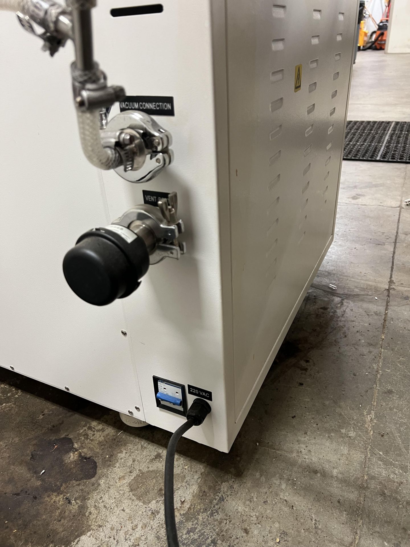 LOCATED IN BEND, OR- Lot of (2) Used Across International Vacuum Oven w ...