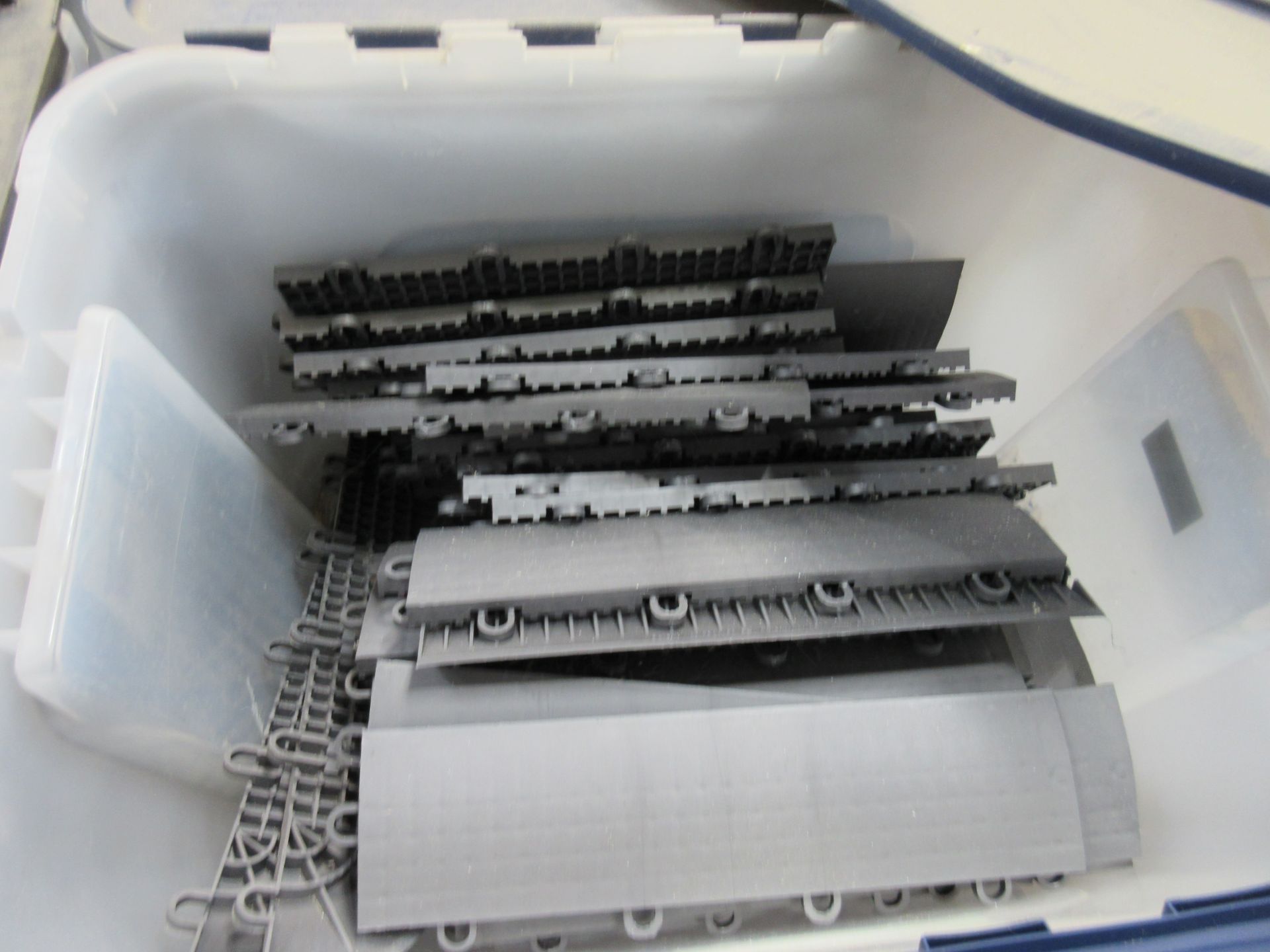 LOT ASSORTED PLASTIC CONNECTING MATS