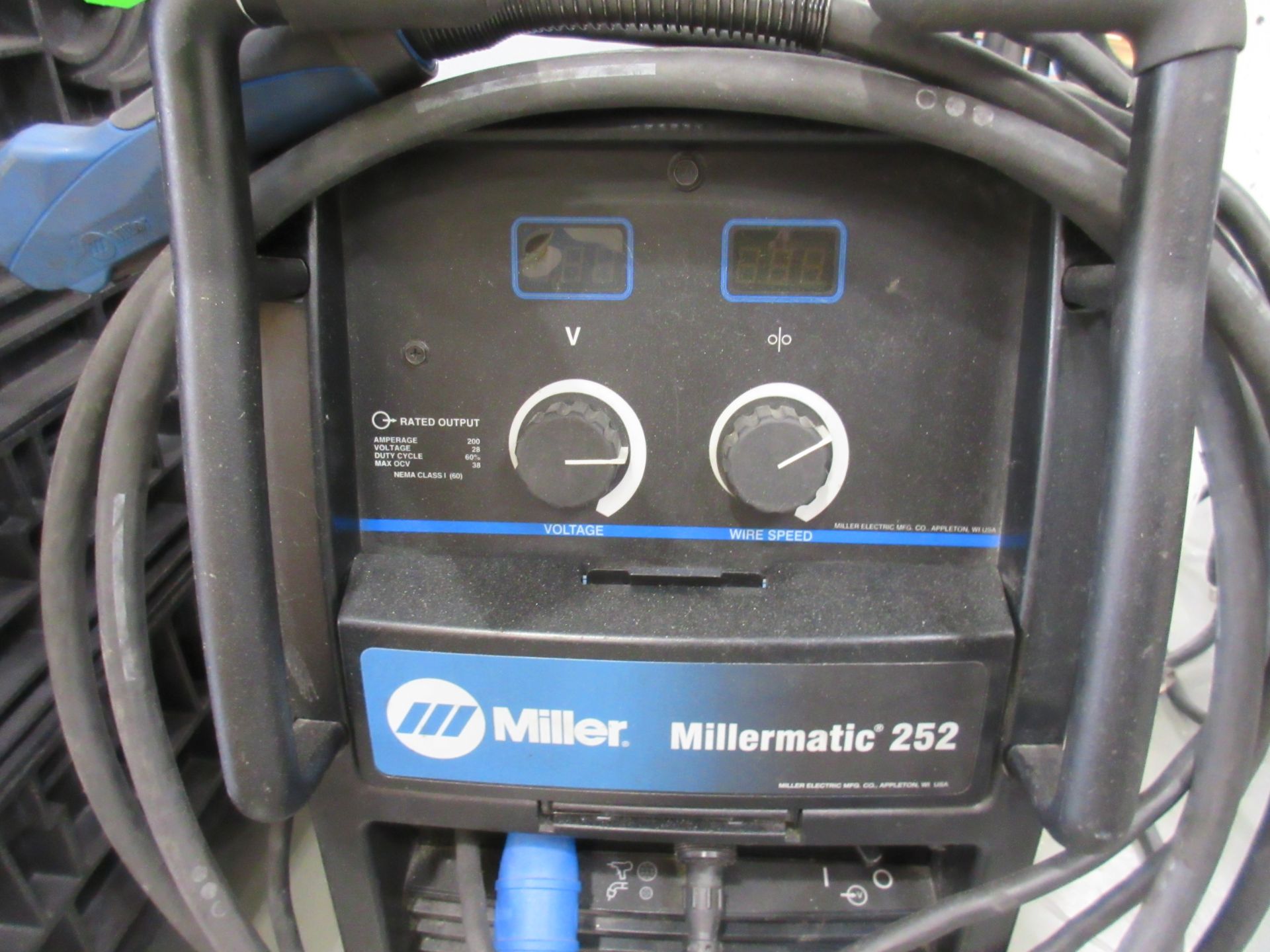 MILLER ELECTRIC MIG WELDER MILLERMATIC 252, S/N MH220205N (NO CYLINDERS)