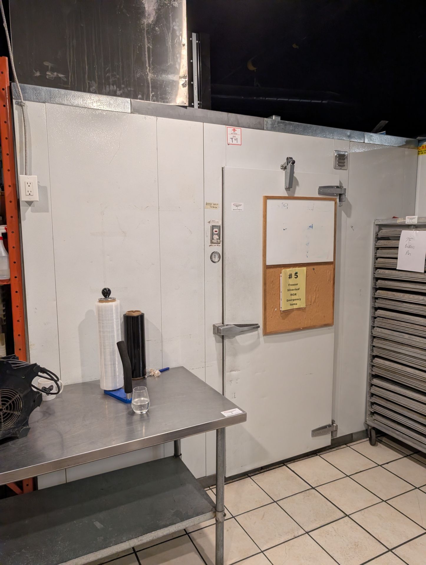 Approx. 10 x 10 Walk in Freezer