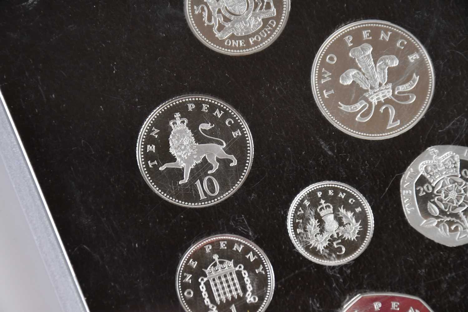 A Royal Mint 2008 platinum proof coin set comprising £1, 10p, 2p, 1p ...