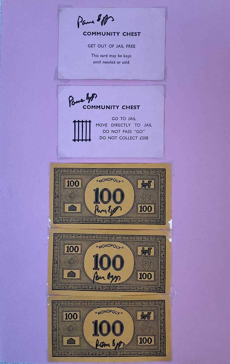 THE GREAT TRAIN ROBBERY, RONNIE BIGGS; three 100 'Monopoly' money notes ...