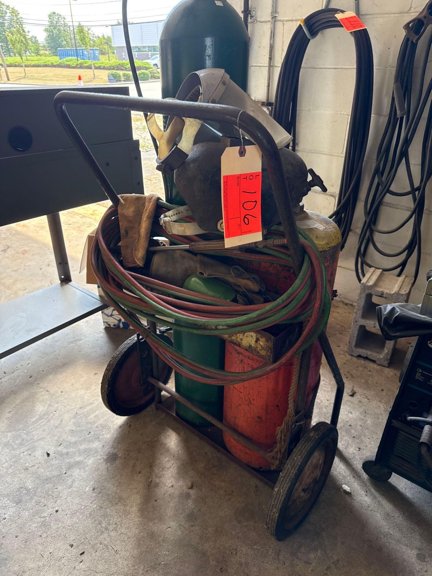 TORCH TANK CART WITH TORCHES, GUAGES AND HOSES (TANKS NOT INCLUDED ...