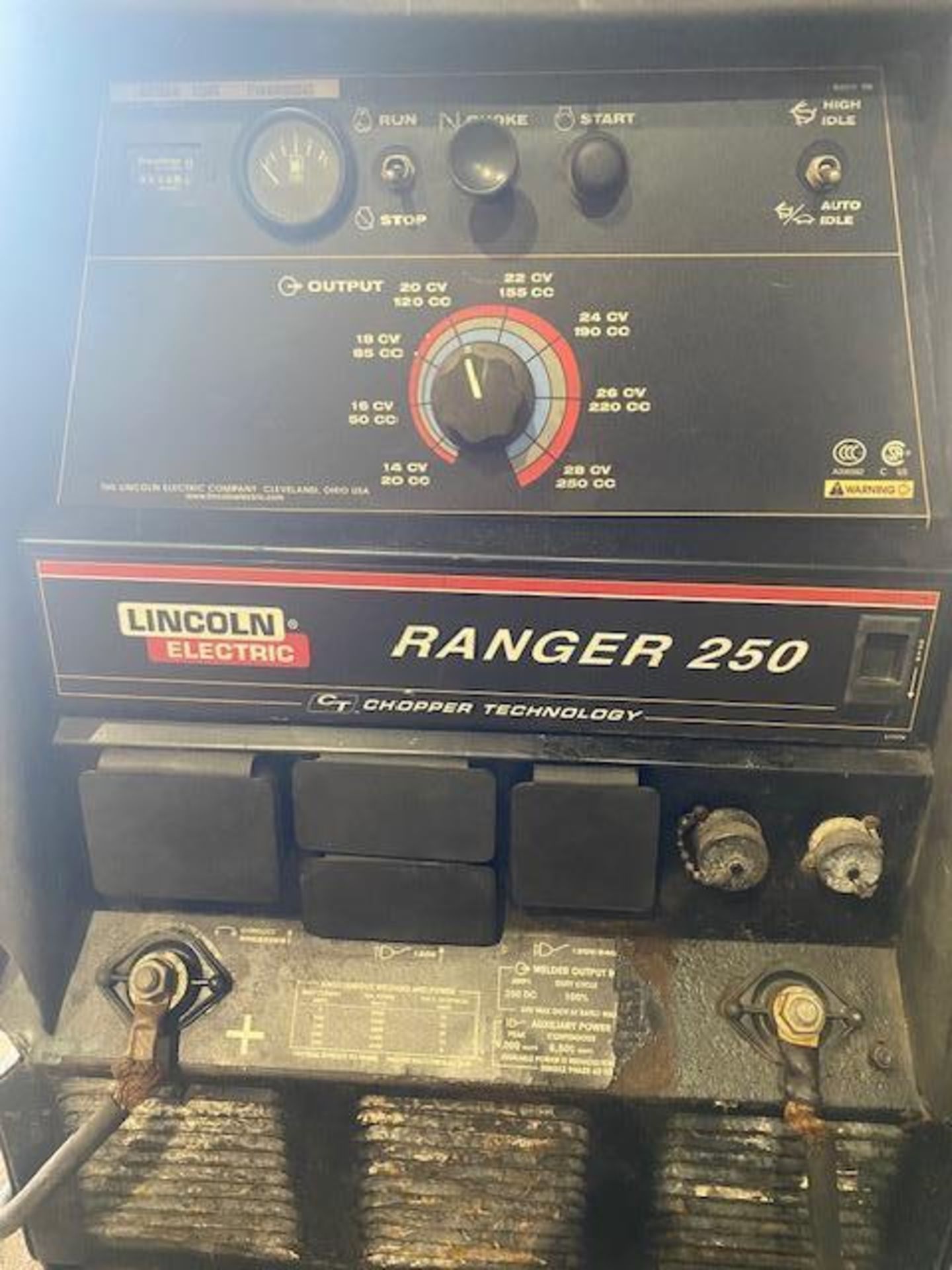 RED LINCOLN 250 RANGER WELDER/GENERATOR WELDER SN:U1040920243 WITH ONLY ...
