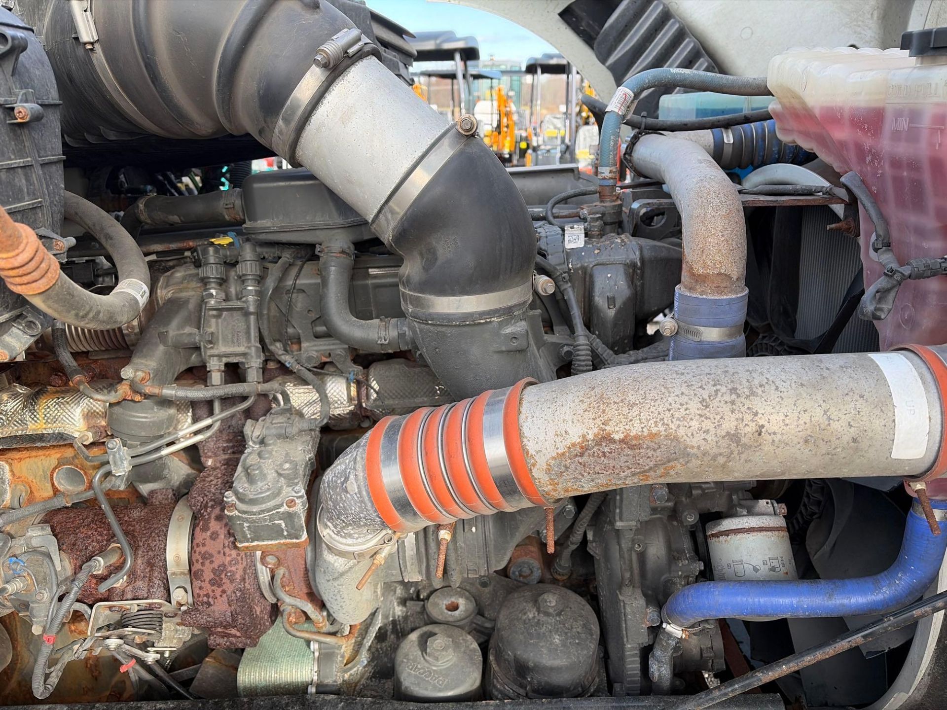 2020 KENWORTH T680 TRUCK TRACTOR VN:1XKYDP9X1LJ302478 powered by Paccar ...