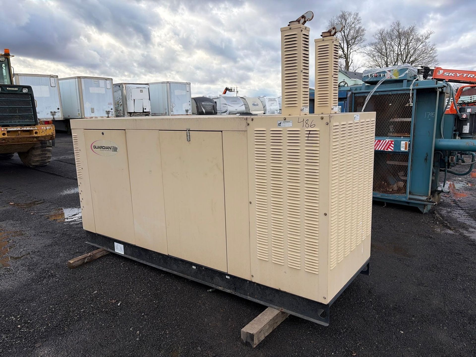 GENERAC 150KW GENERATOR powered by Ford 8 cylinder diesel engine ...