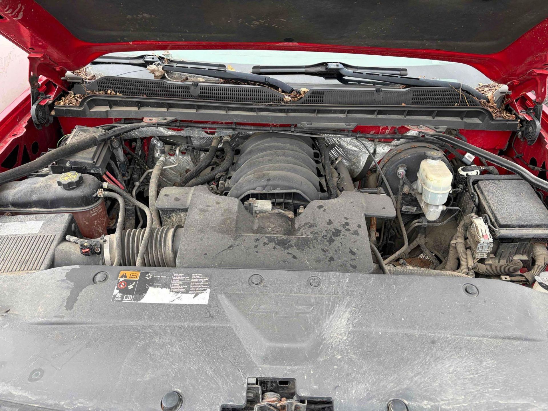 2016 CHEVY PICKUP TRUCK VN:320391 4x4, powered by 8 cylinder gas engine ...