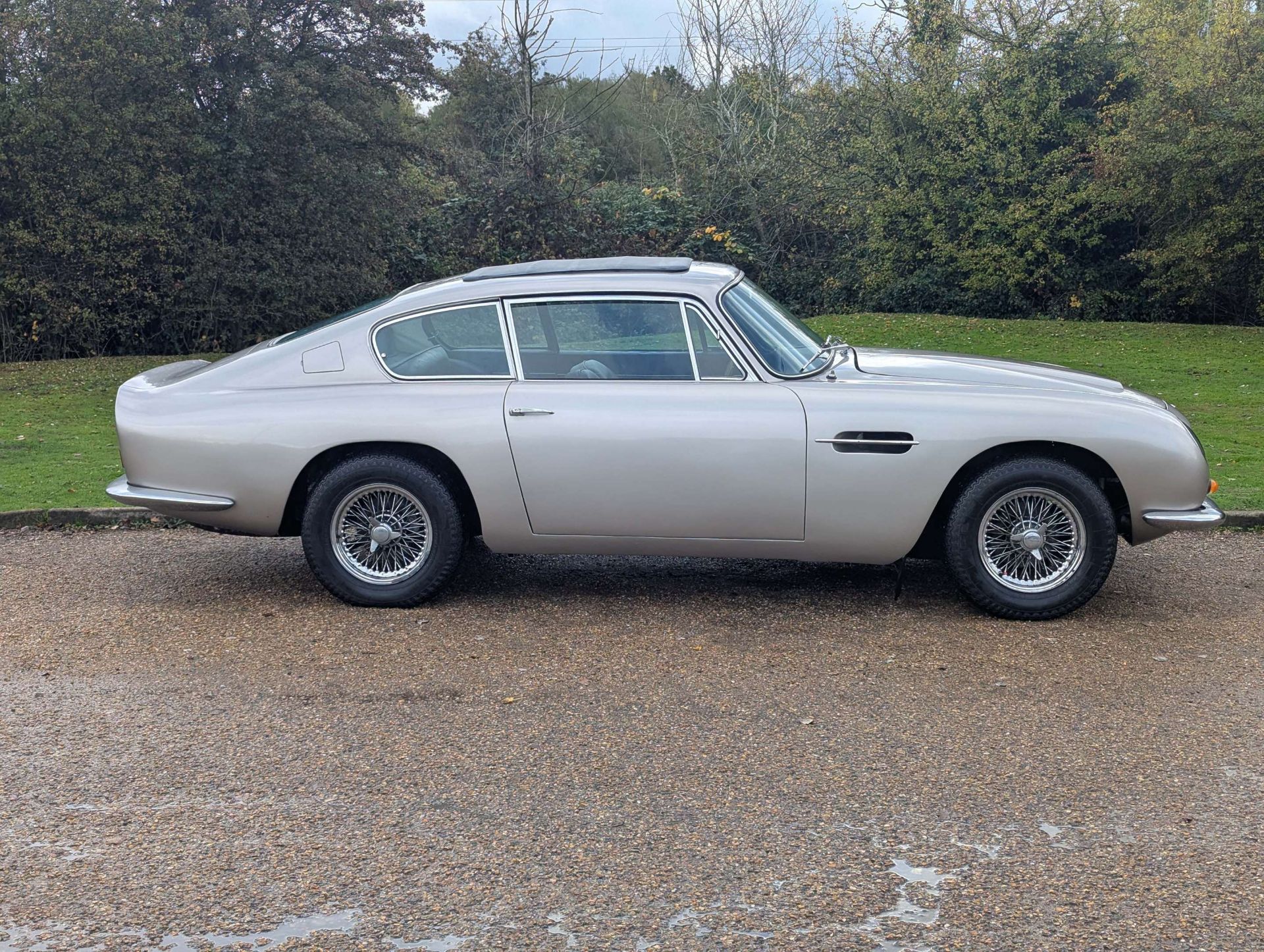 Make & Model:Aston Martin , DB6 Vantage Date of Reg:SEU243D Colour ...