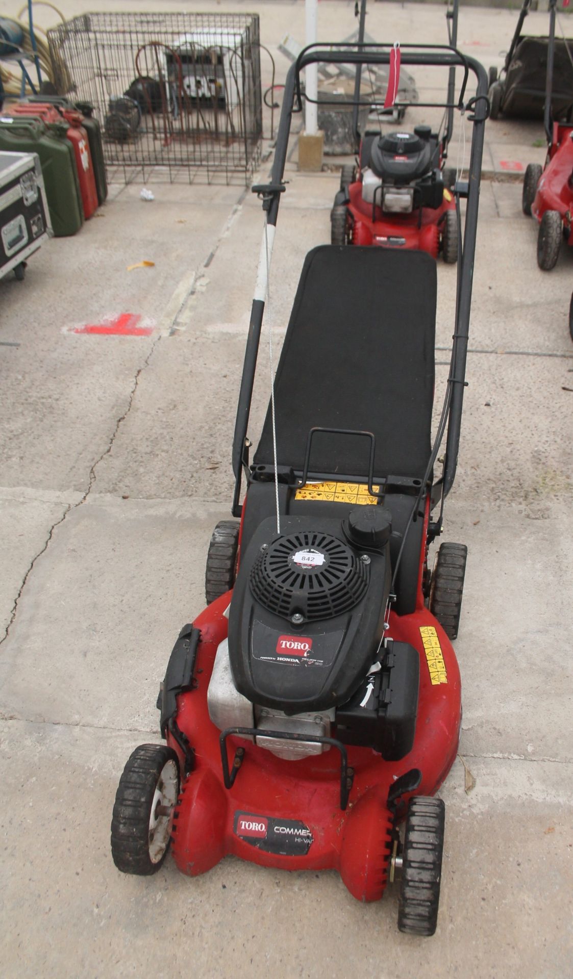 A TORO COLLECTORS 22186TE MOWER + VAT