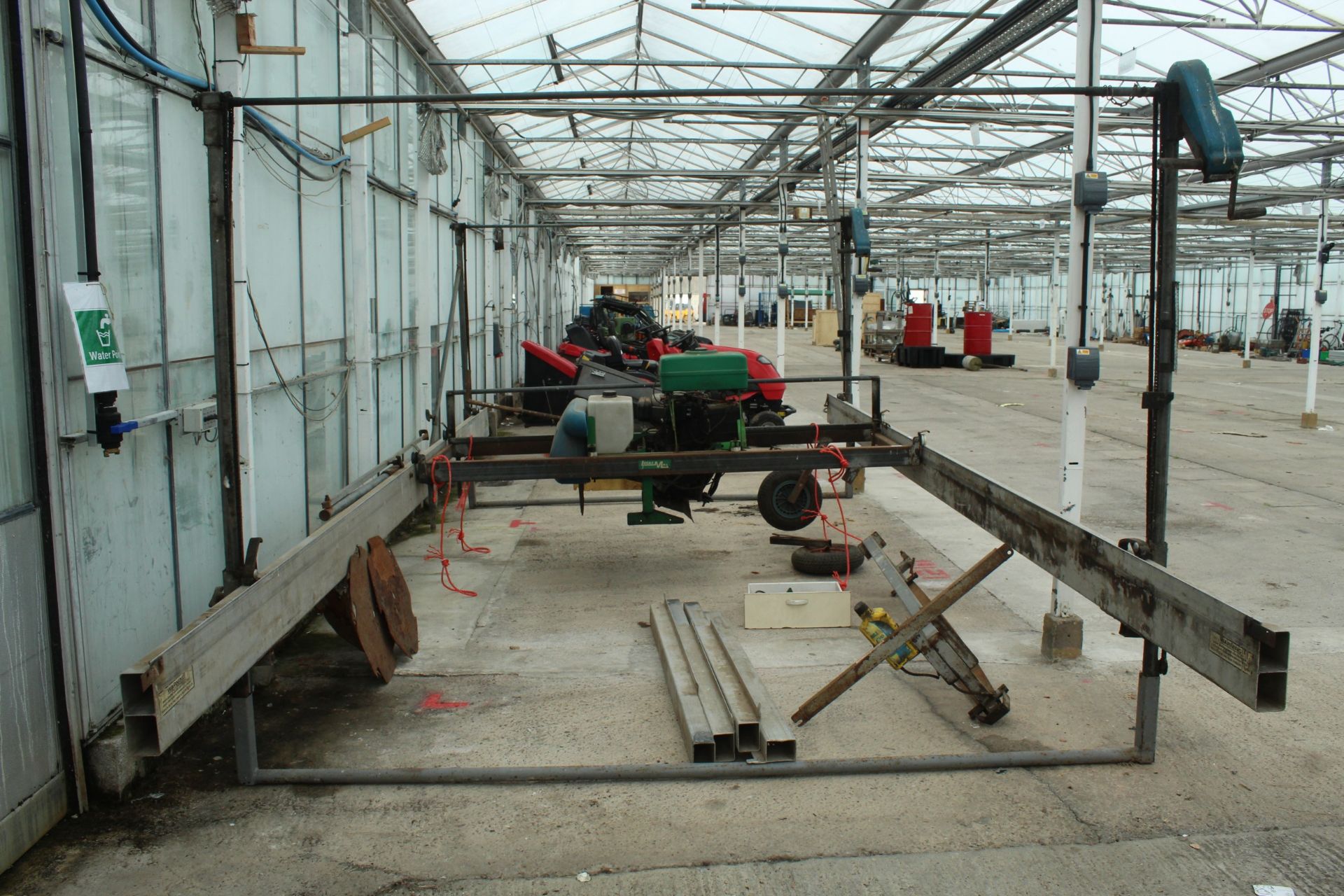 A LUCAS SAW MILL 8" NO VAT