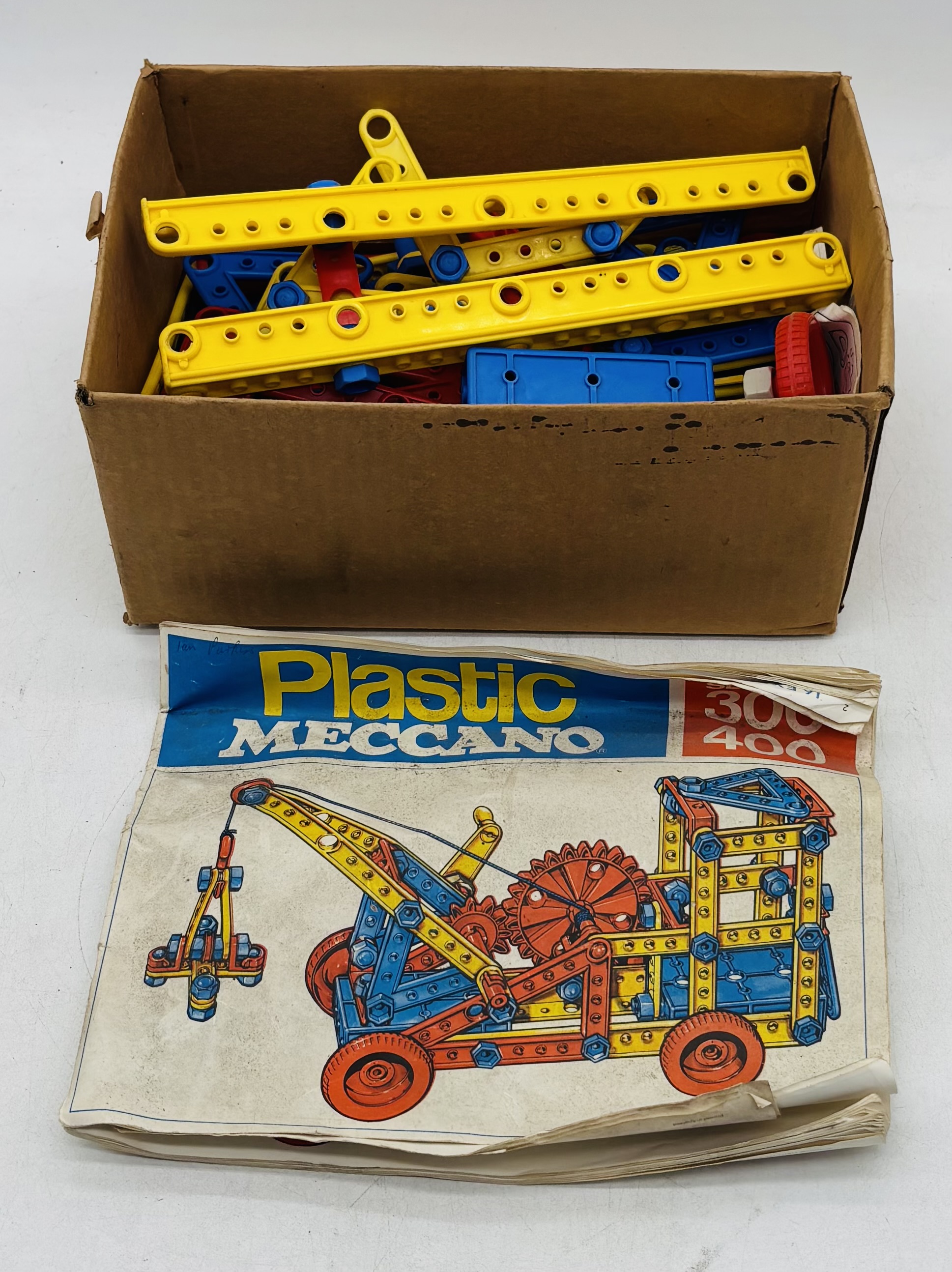 An unboxed Meccano Plastic Crane (Sets 300/400) with instruction ...