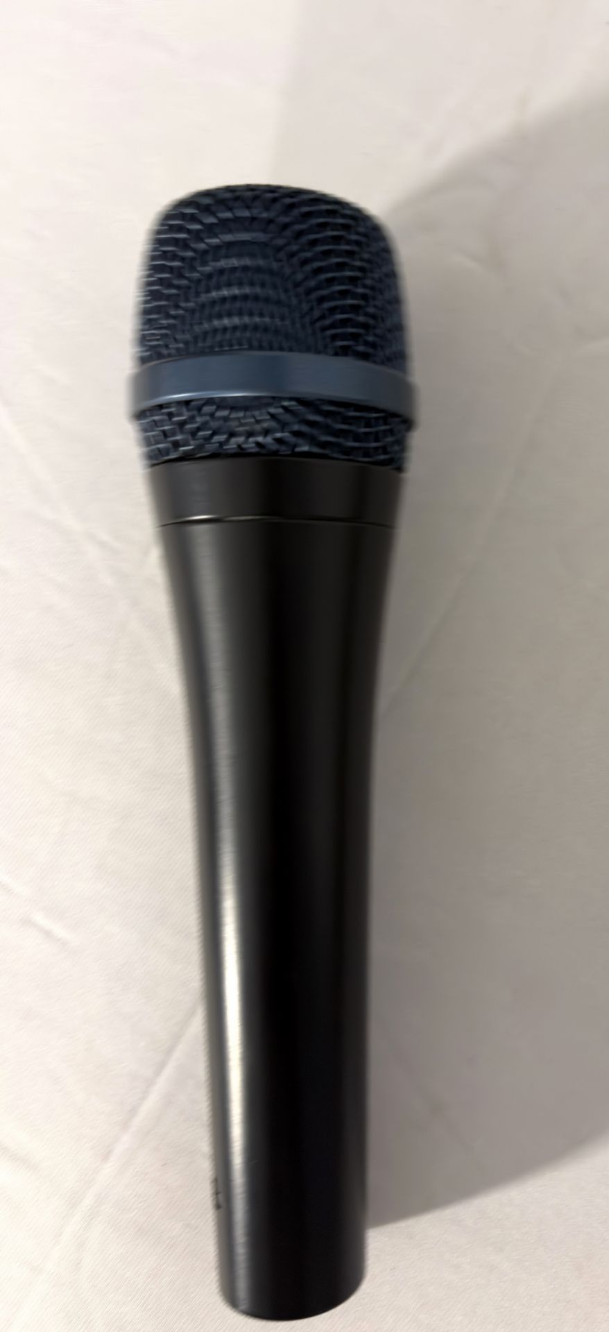 Sennheiser e935 and Audix T9 microphone in vintage EV metal ...