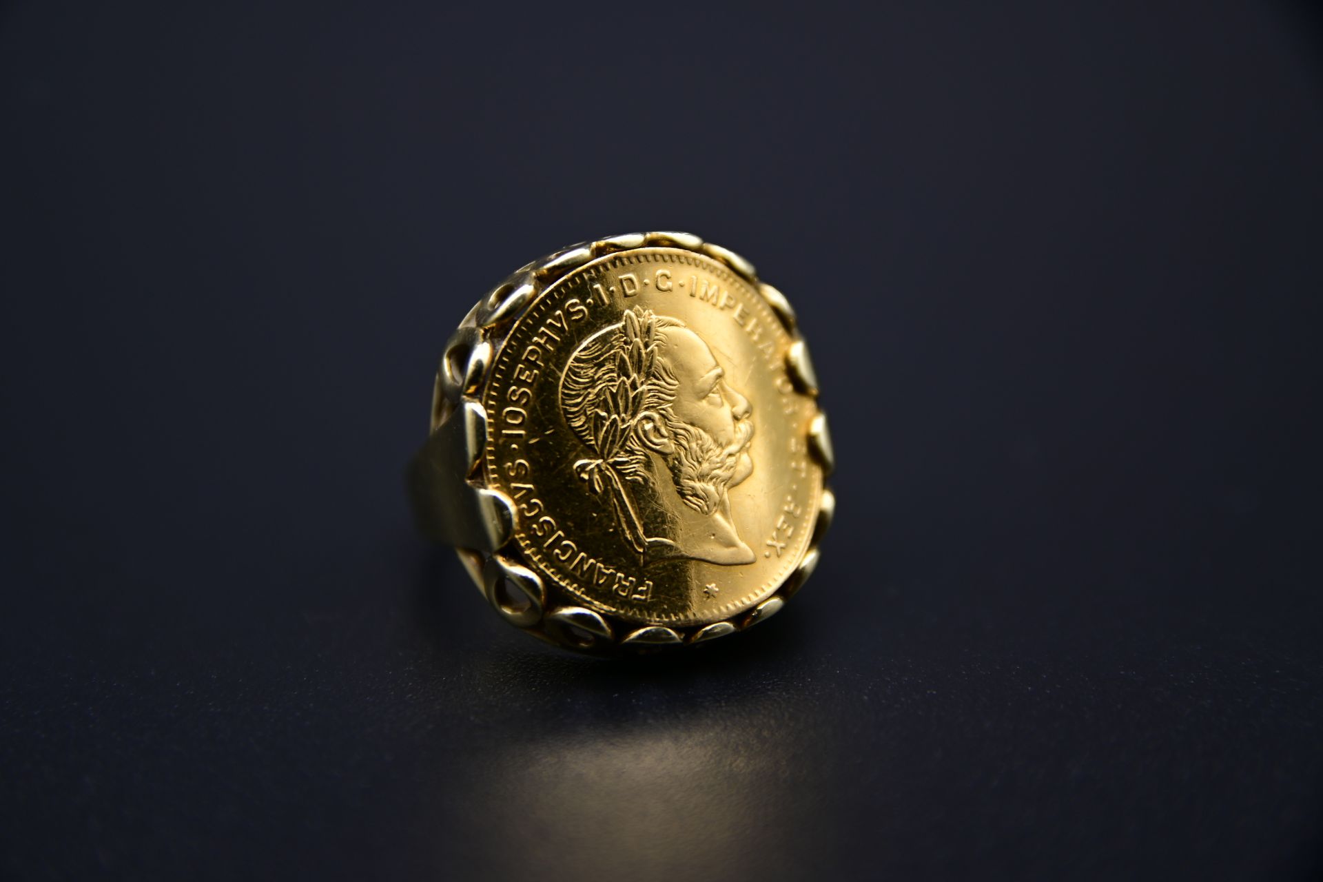 14K Gold-Ring mit Münze Franz Josef I 14K Gold-Ring mit eingefasster ...