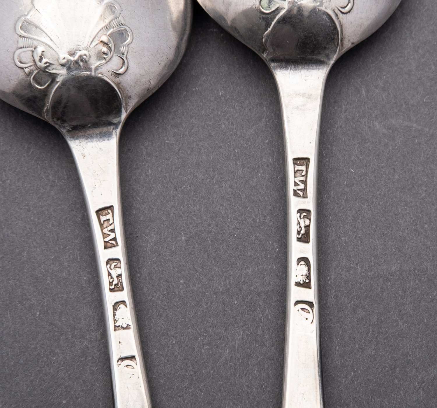 A pair of George III silver Hanoverian pattern shell back table spoons ...