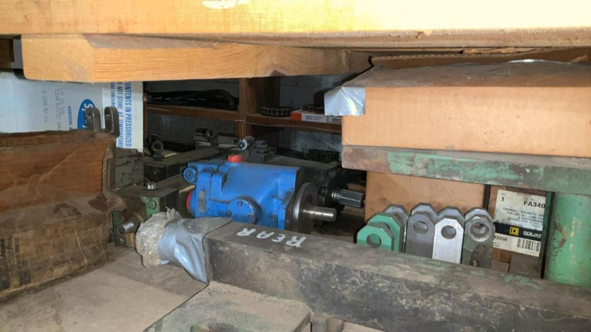 HMC Carriage Parts , -- Description -- Axle , bearings,hydraulic motors ...