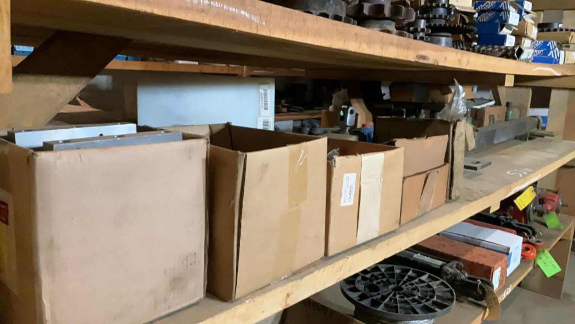 HMC Carriage Parts , -- Description -- Axle , bearings,hydraulic motors ...