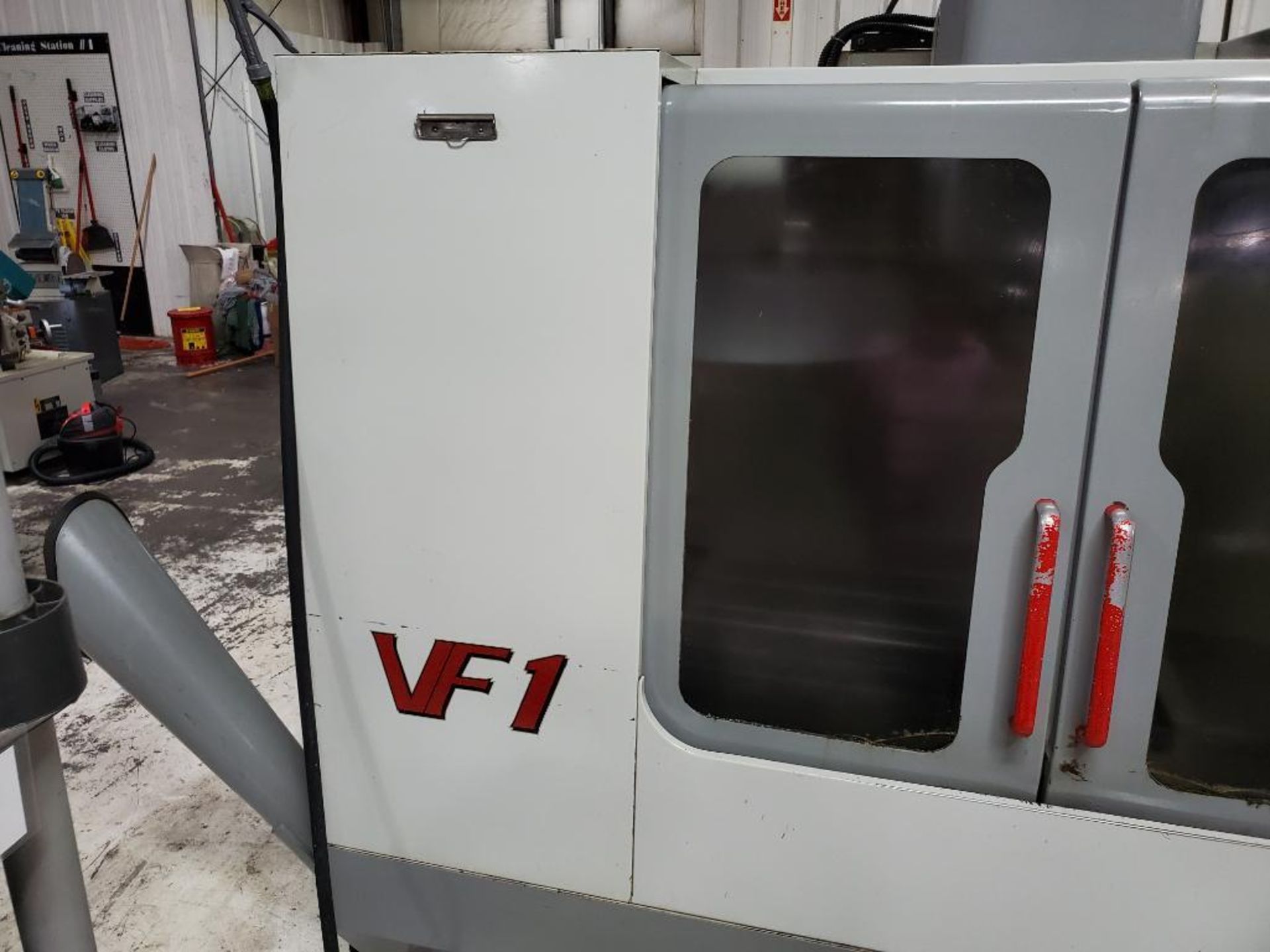 Haas VF1 vertical mill. 20hp vector drive. Mfg date 10/2000. Serial ...