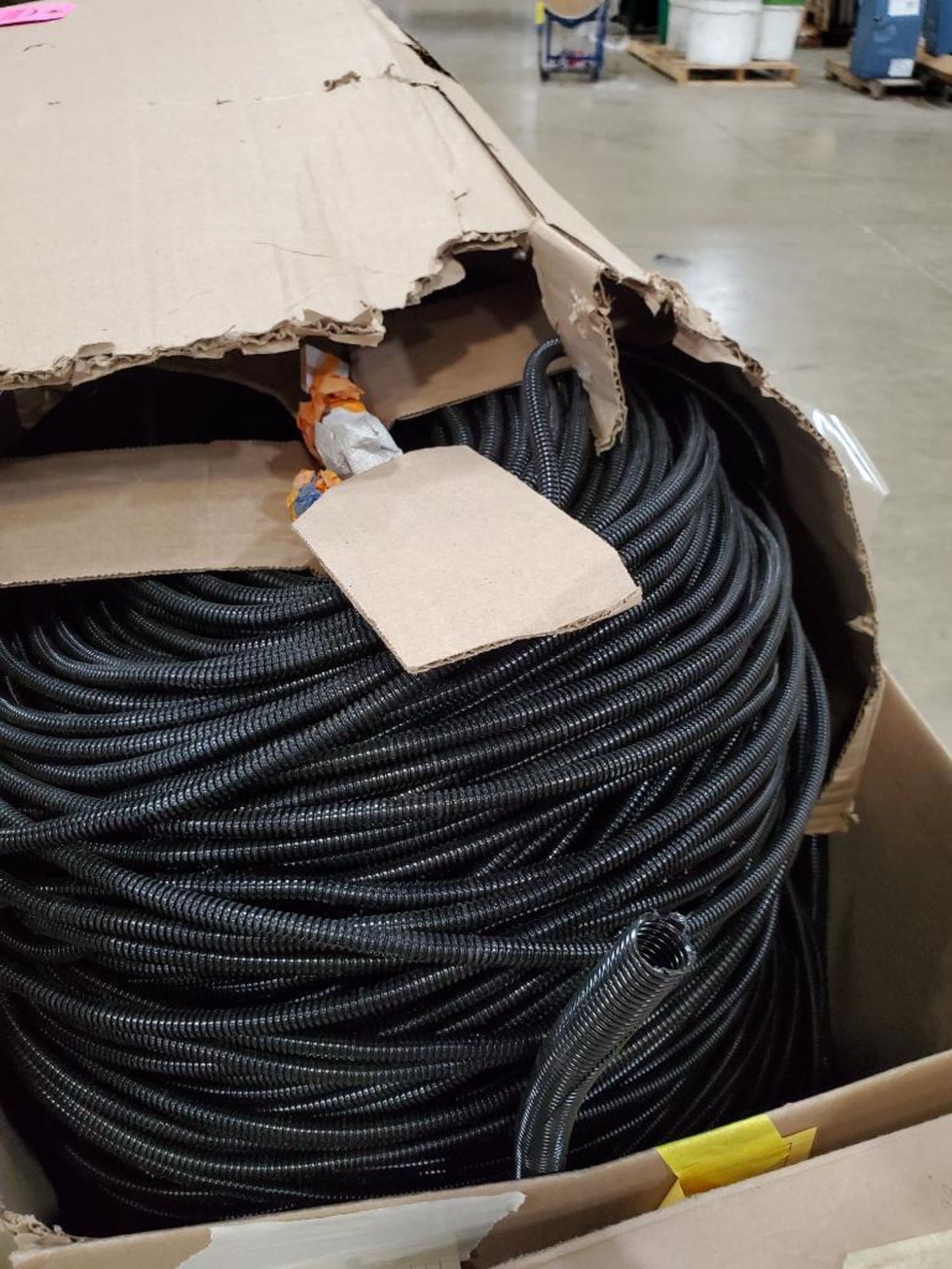 Pallet of flex loom.