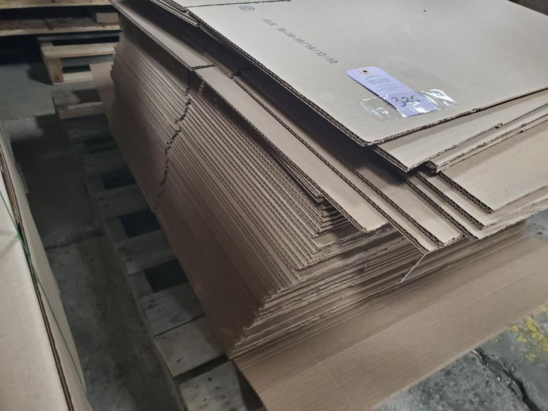 Pallet of corrugated cardboard. Size or box use in last image.