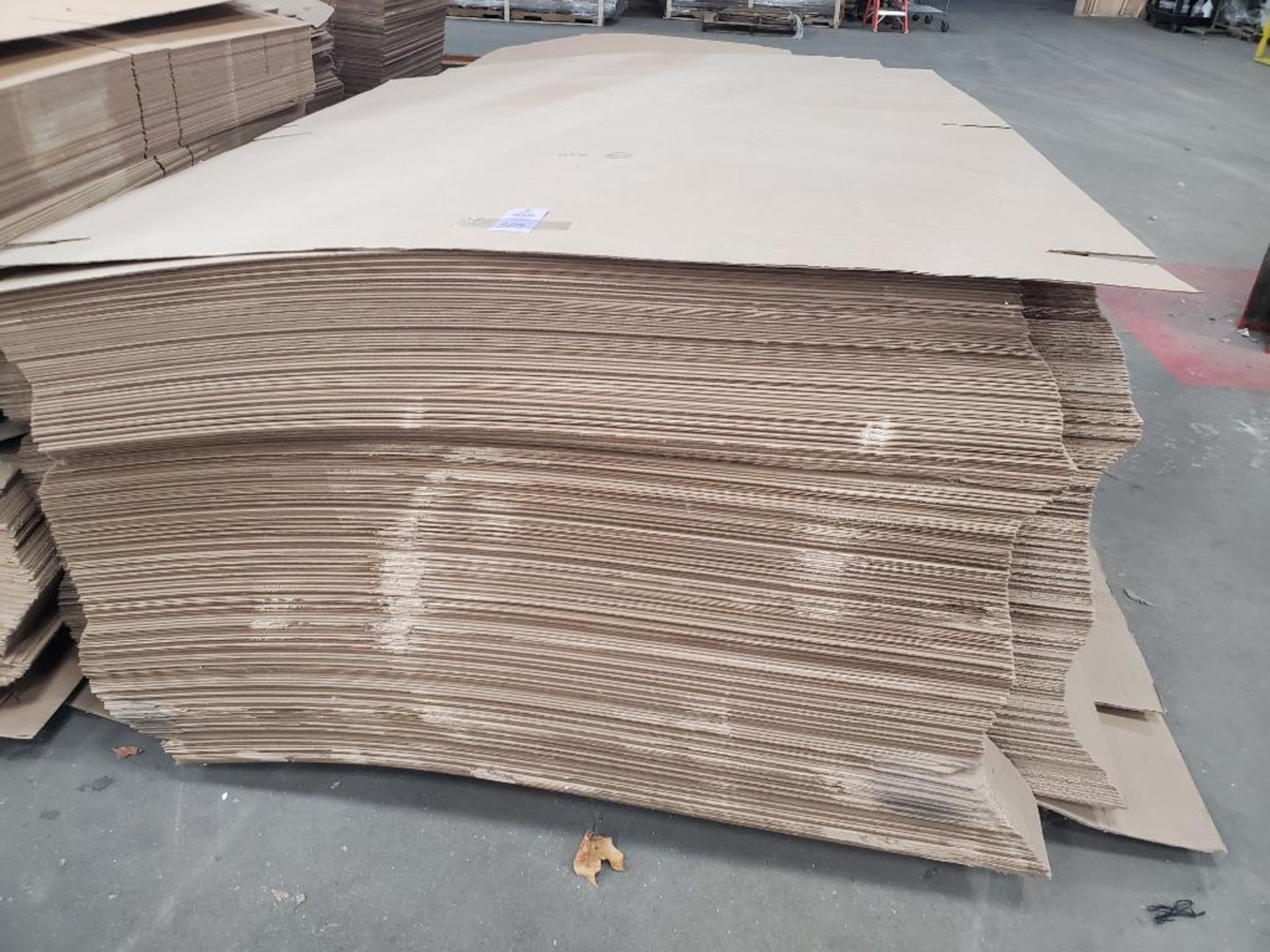 Pallet of corrugated cardboard. Size in last image.
