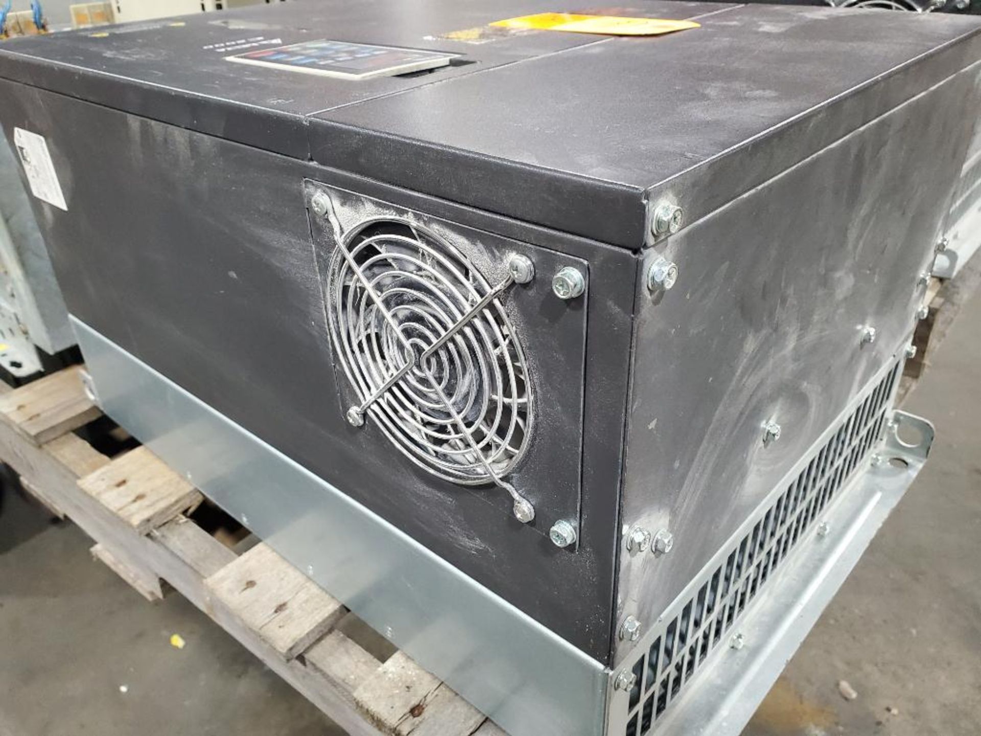 150hp Delta C2000 drive. Model VFD1100C43A.
