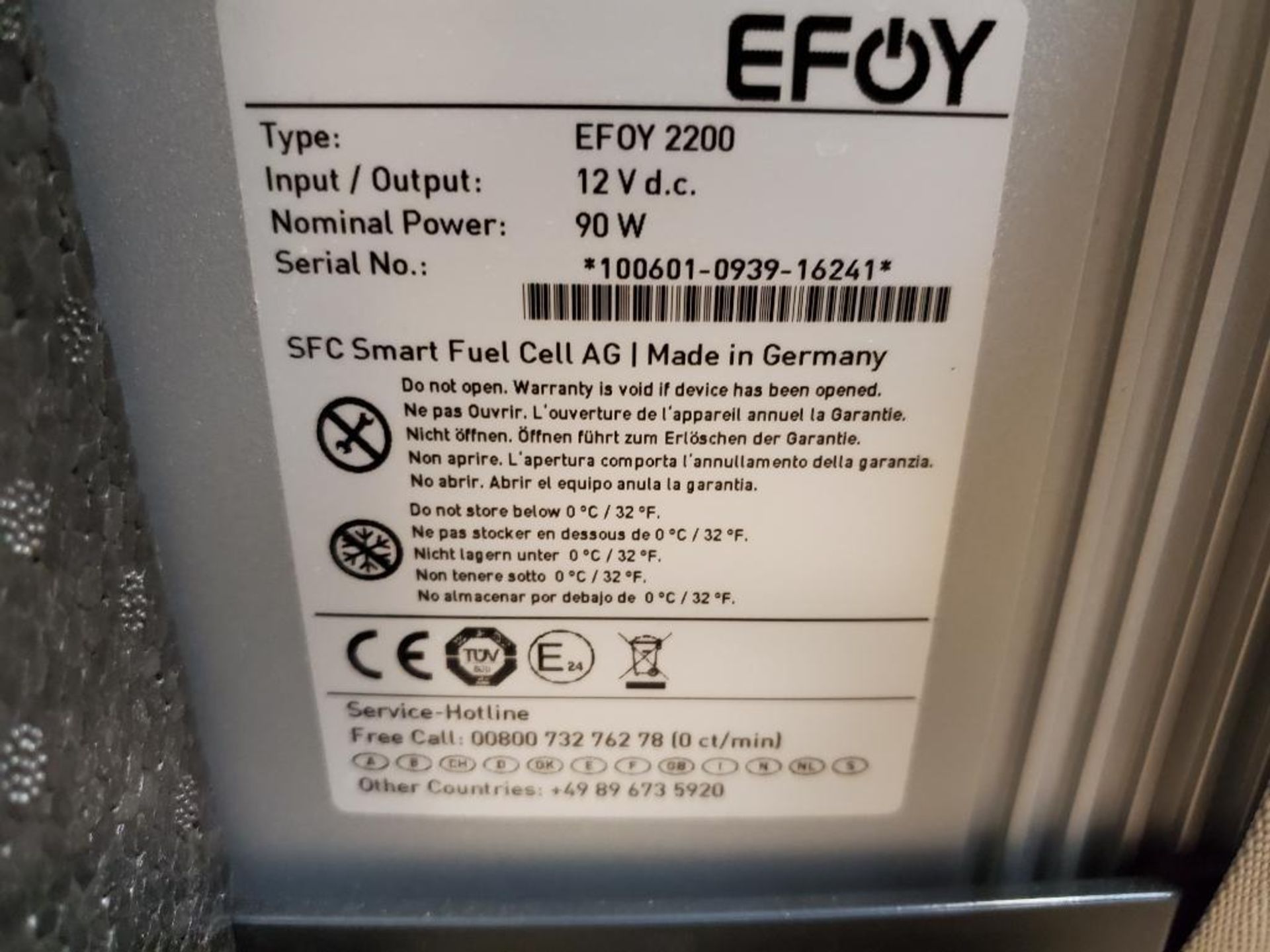 EFOY Smart Fuel Cell. Model EFOY 1600. 12v dc. For a $20 fee this lot ...
