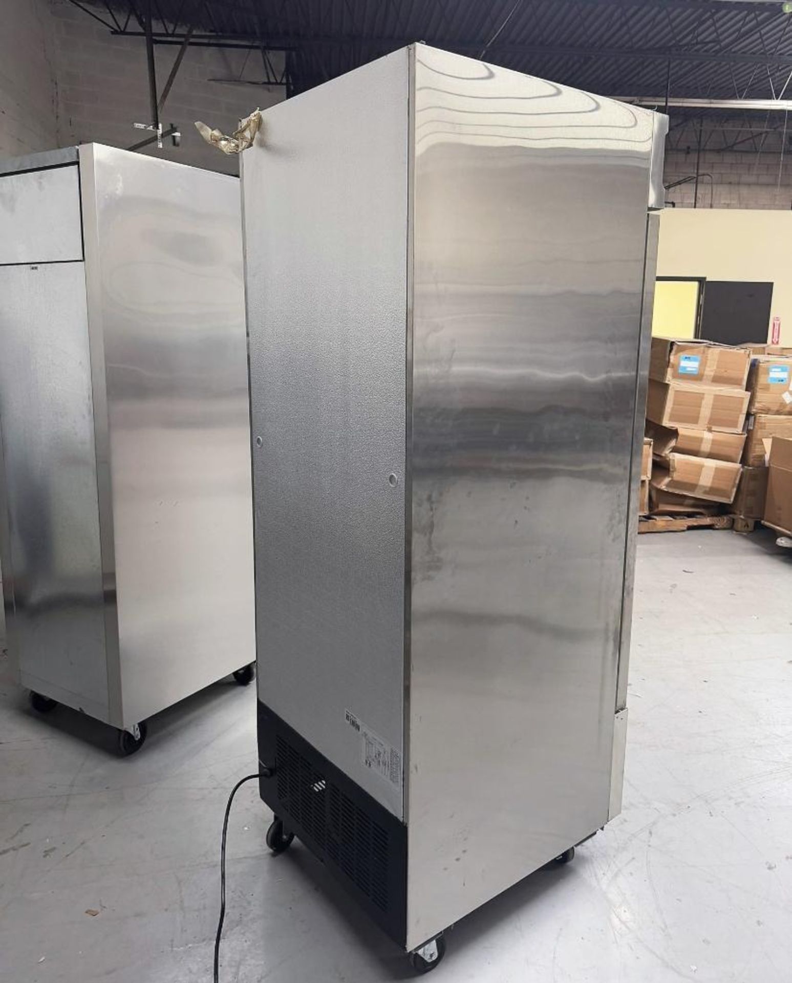Avantco Refrigeration CFD Series Stainless Steel Refrigerator ...