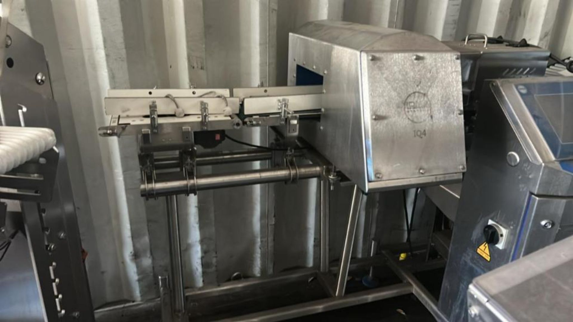 Loma Combination Metal Detector and Check Weigher, Model # CW3 Combo ...