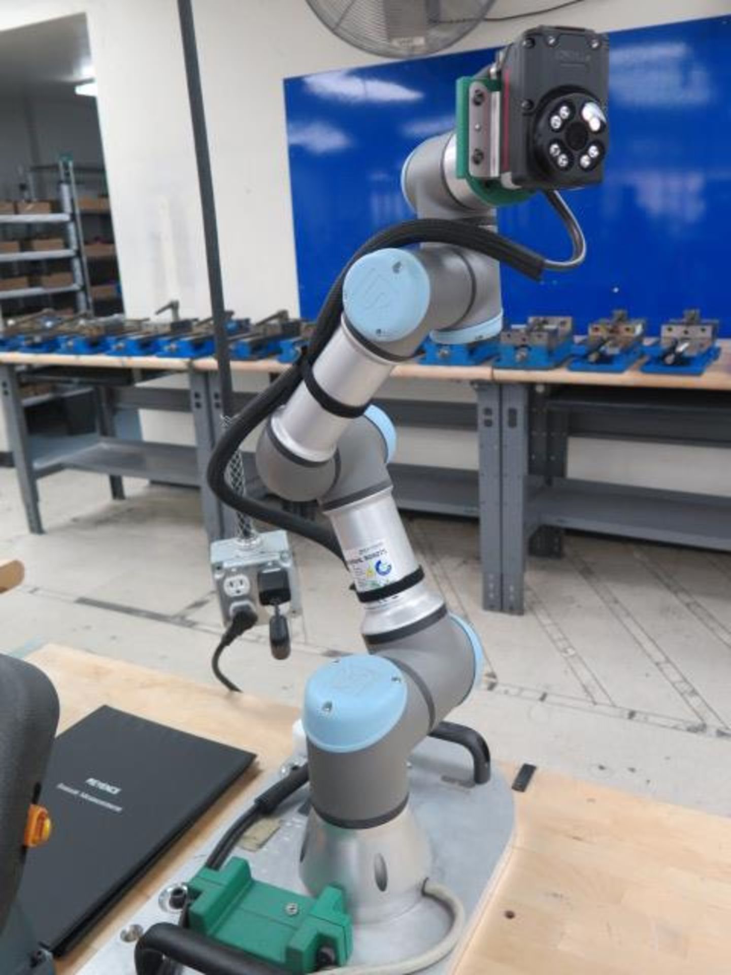 Keyence Robotic Measuring Machine w/ Keyence Laser Head, Universal ...