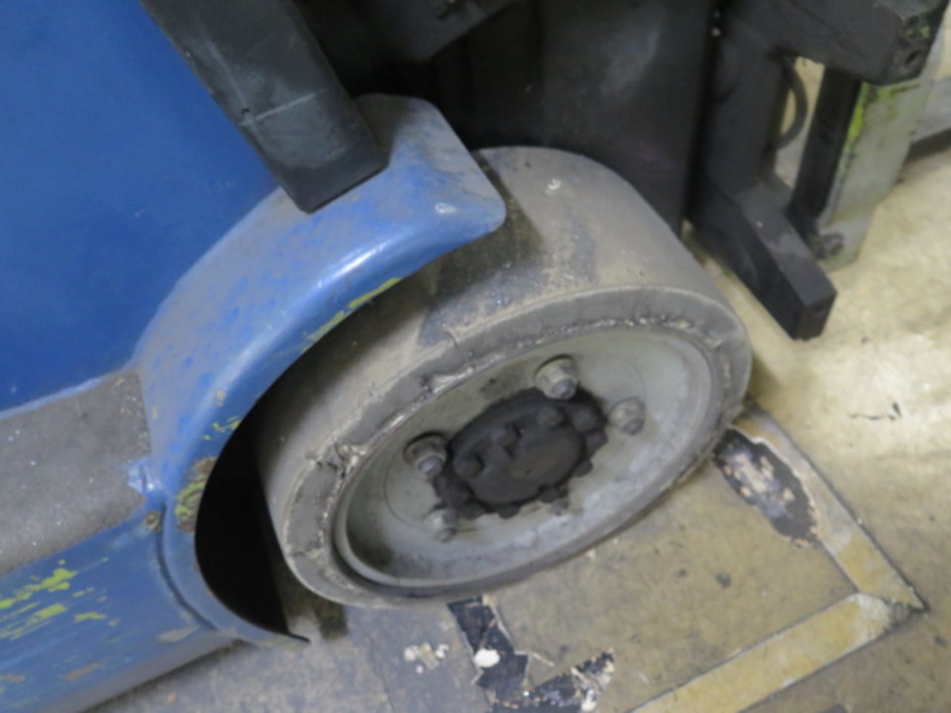 Clark ECG25 4800 Lb Cap Electric Forklift s/n ECG358-0011-6751 w/ 3 ...