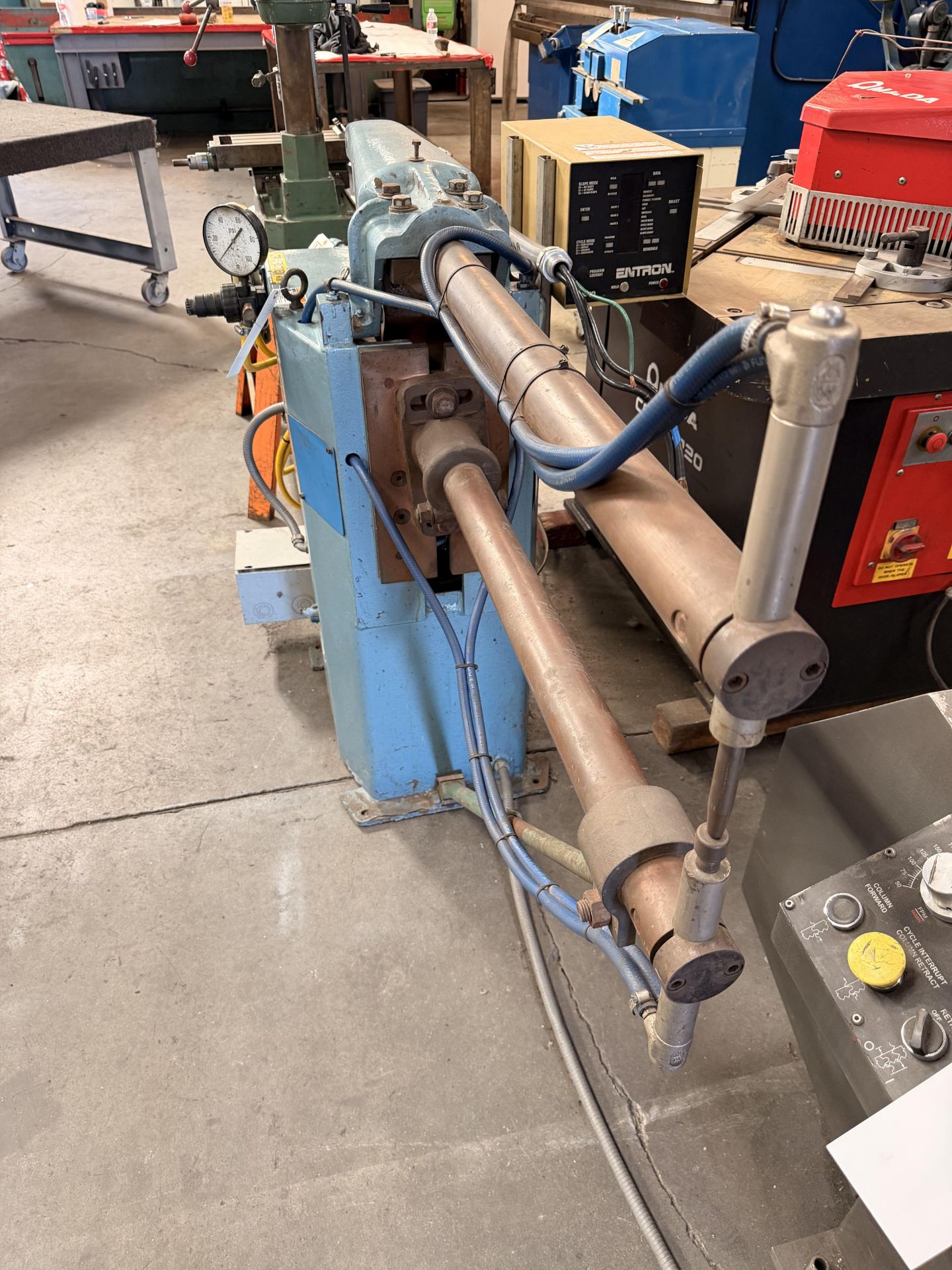 Federal Spot Welder Mdl. RA-3-36 S/N 57W2512 KVA 75