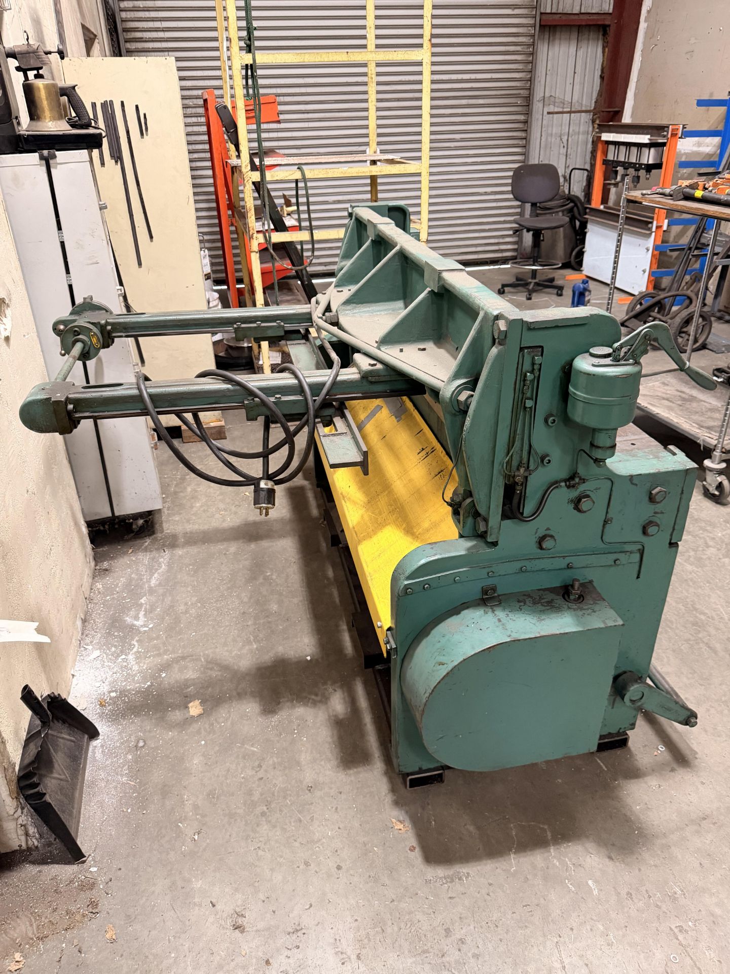 Wysong Mdl. 1452 14 GA x 52” Power Shear