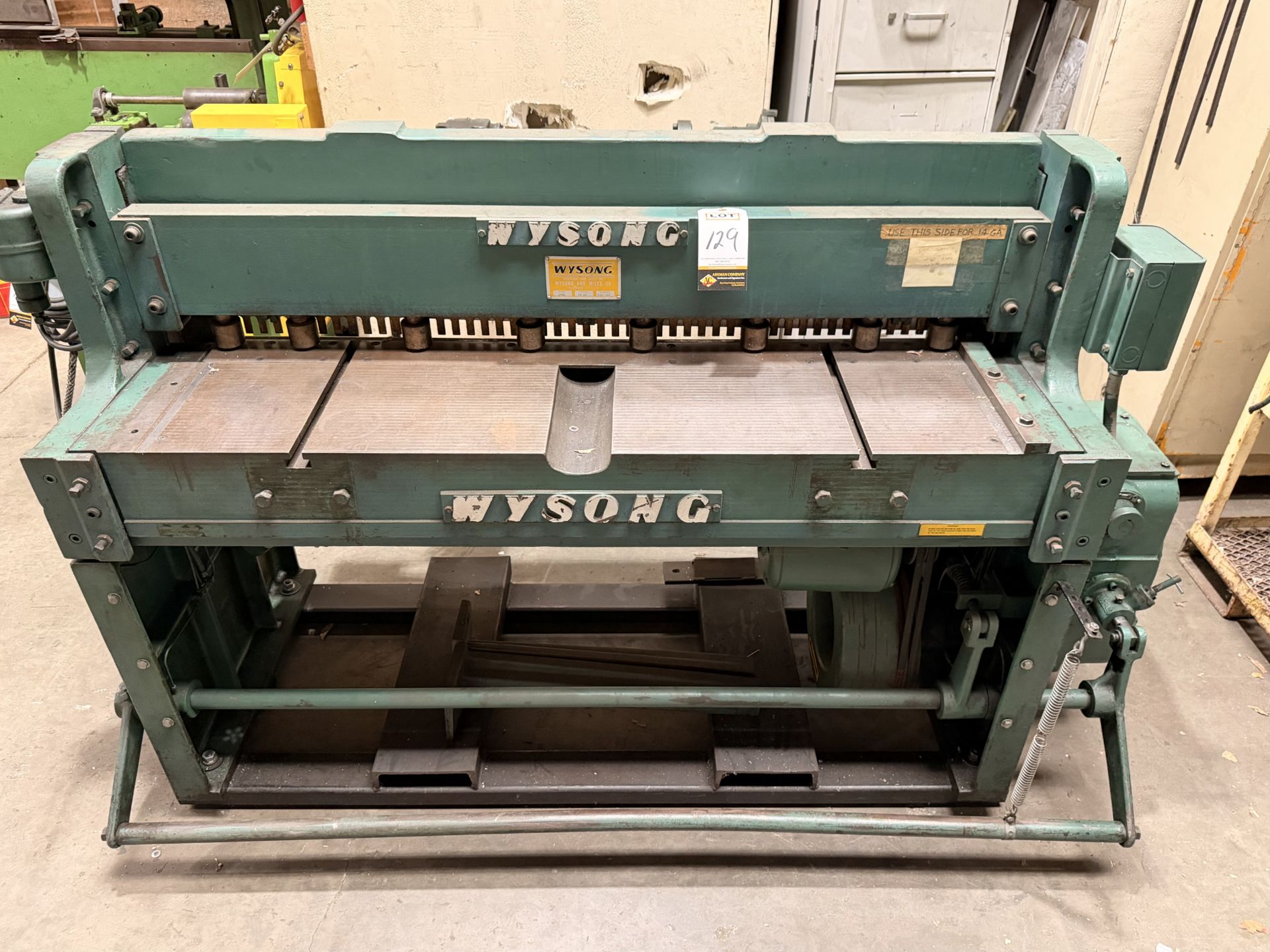 Wysong Mdl. 1452 14 GA x 52” Power Shear