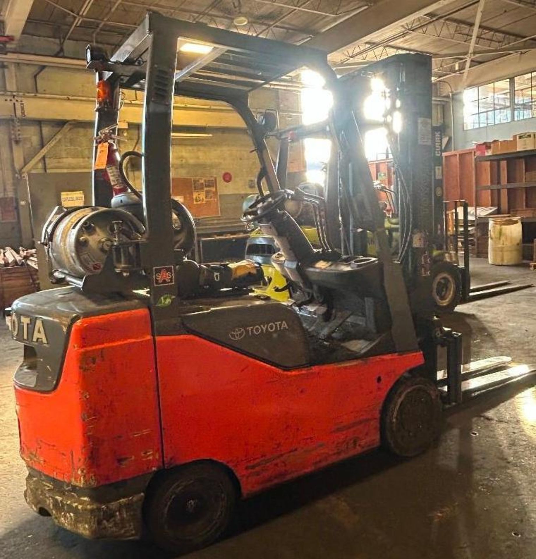 *NOTE* Late Release, held til last day of pickup 3,700 Lbs. Cap. Toyota ...