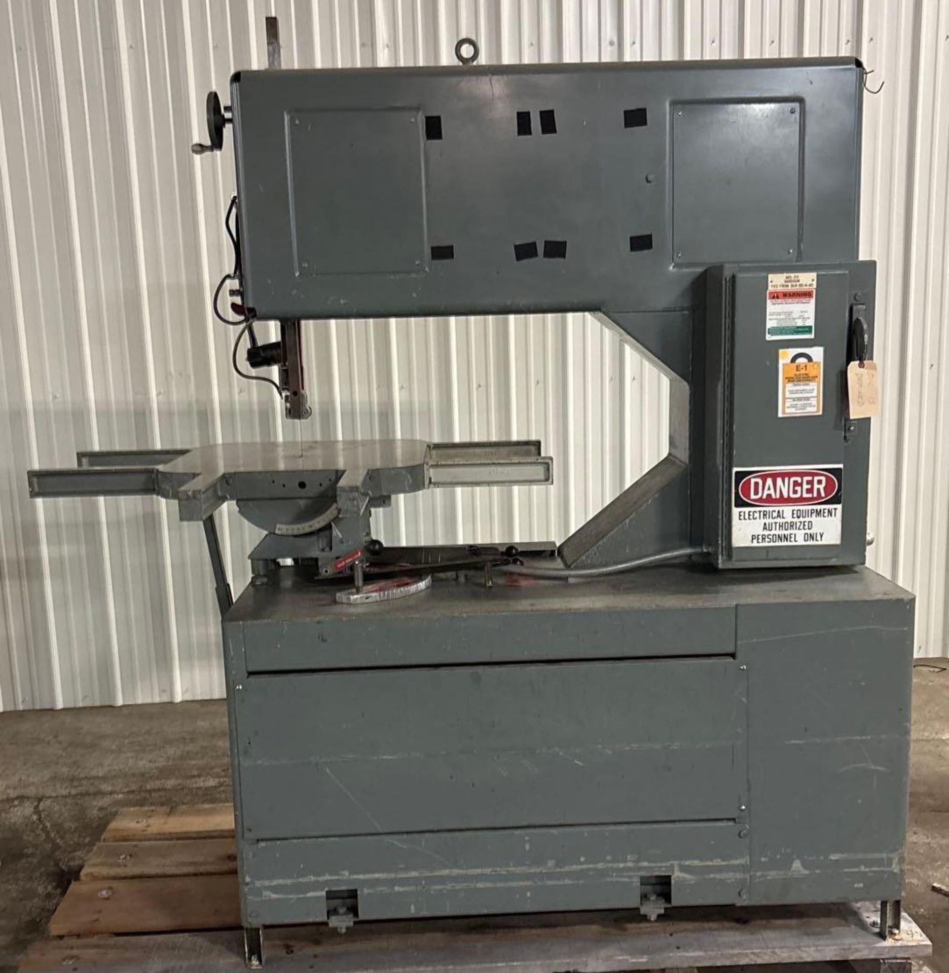 Loading Fee $35 Grob #4V-36 Vertical Saw Year: 1995